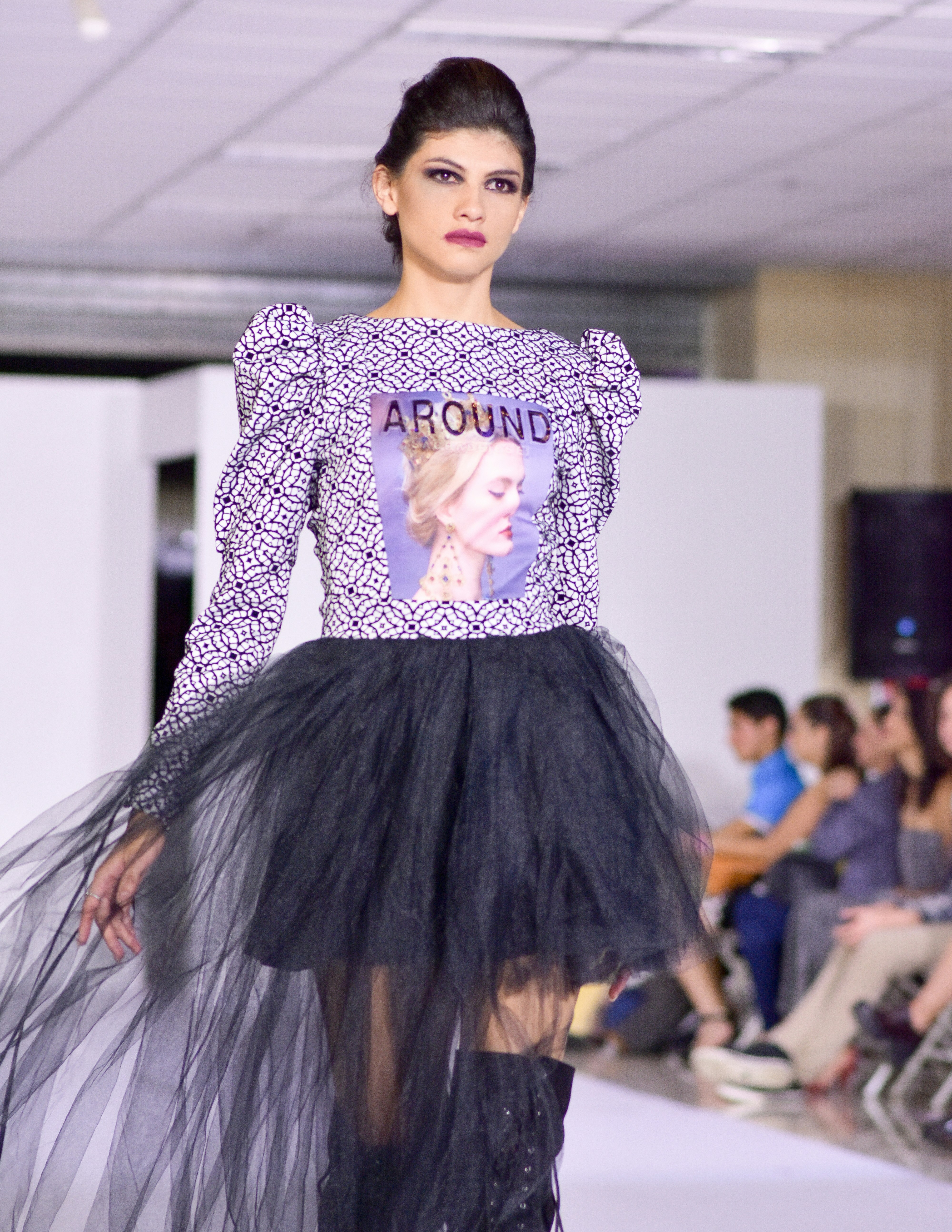 Lace, Tulle, and Spotlight: A Bold Runway Moment