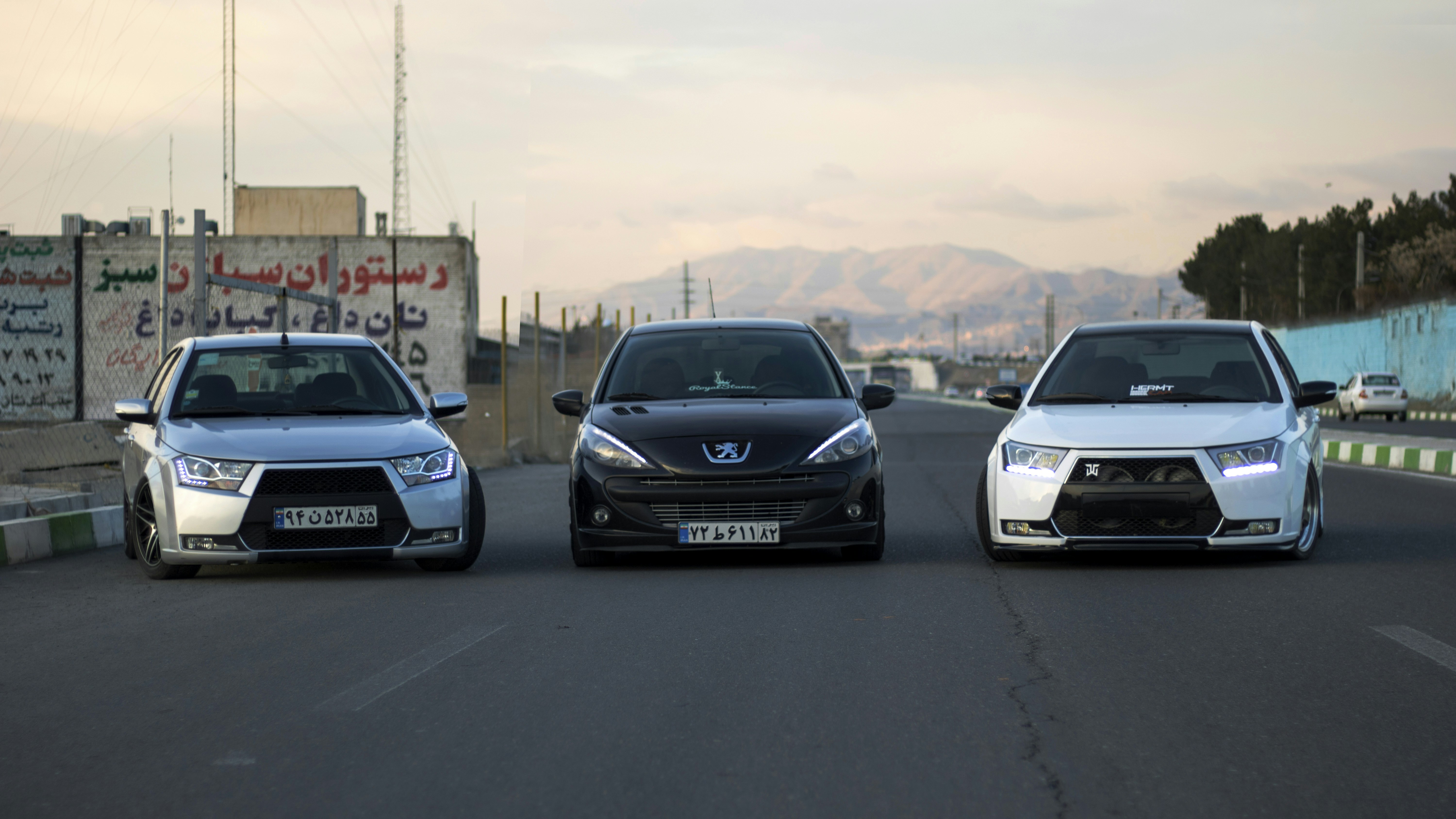Black honda car on road during daytime photo – Free Iran Image on Unsplash