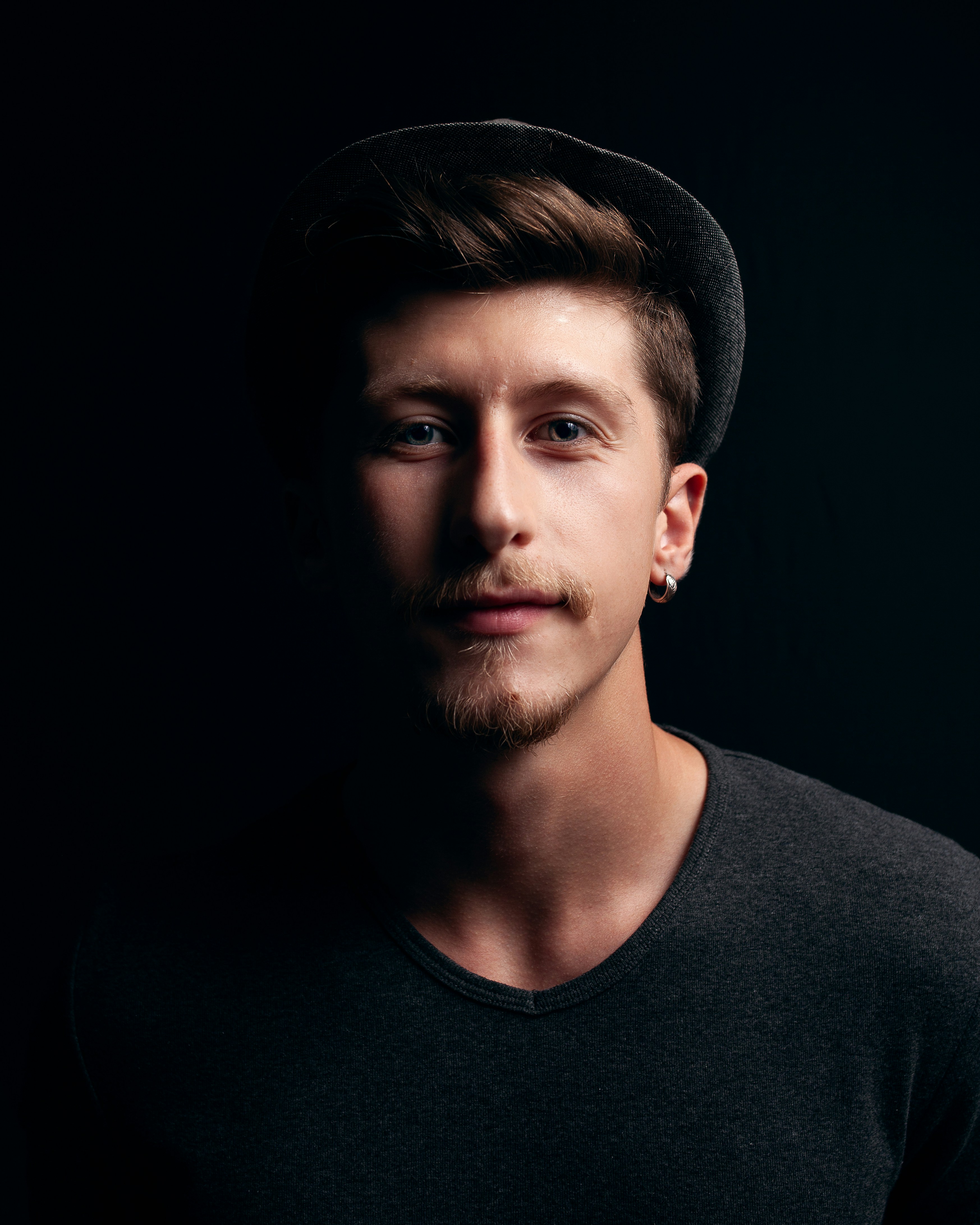 1000+ Portrait Man Pictures | Download Free Images on Unsplash