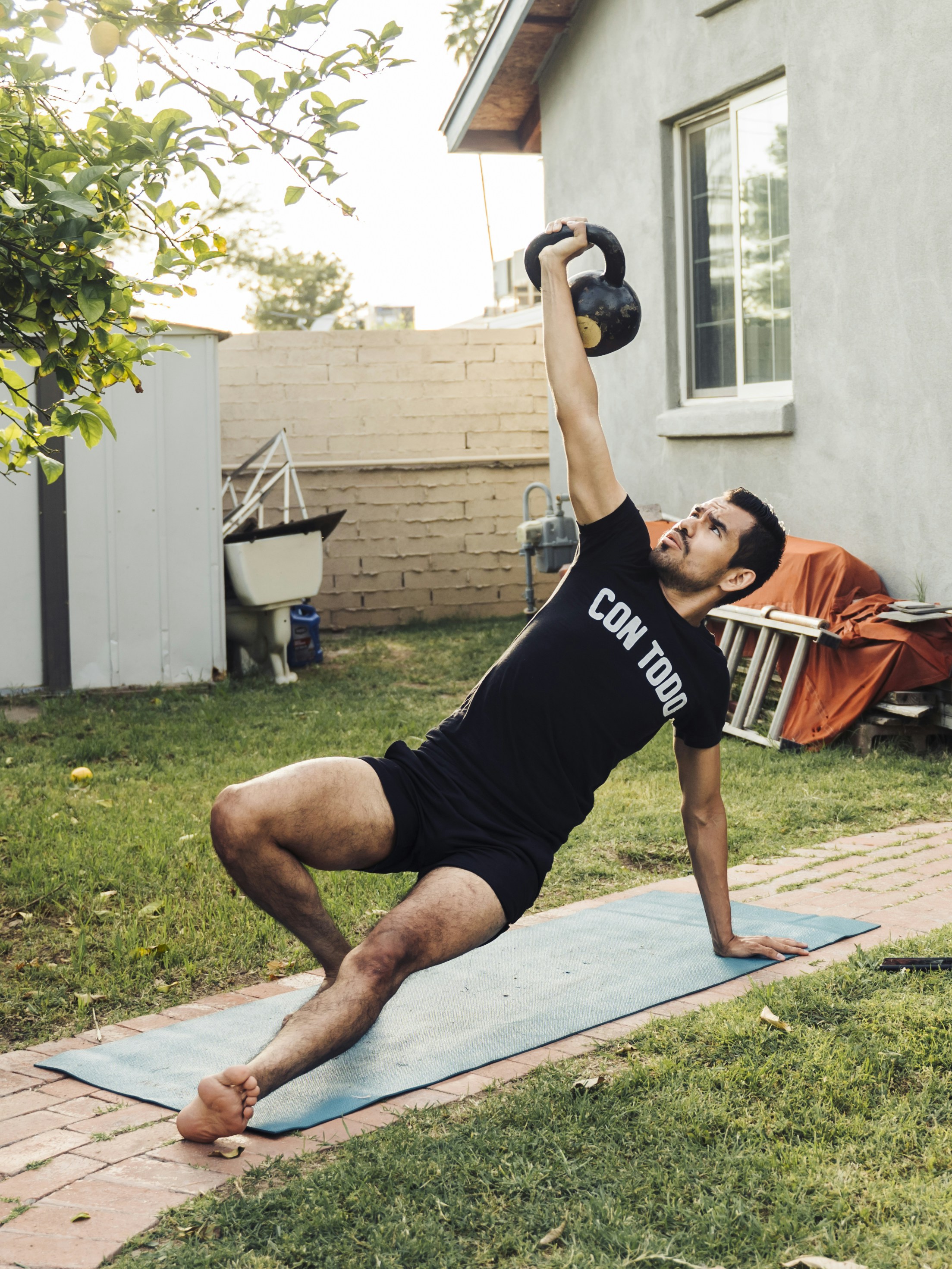 Définition de accoutrement | Dictionnaire français | La langue française