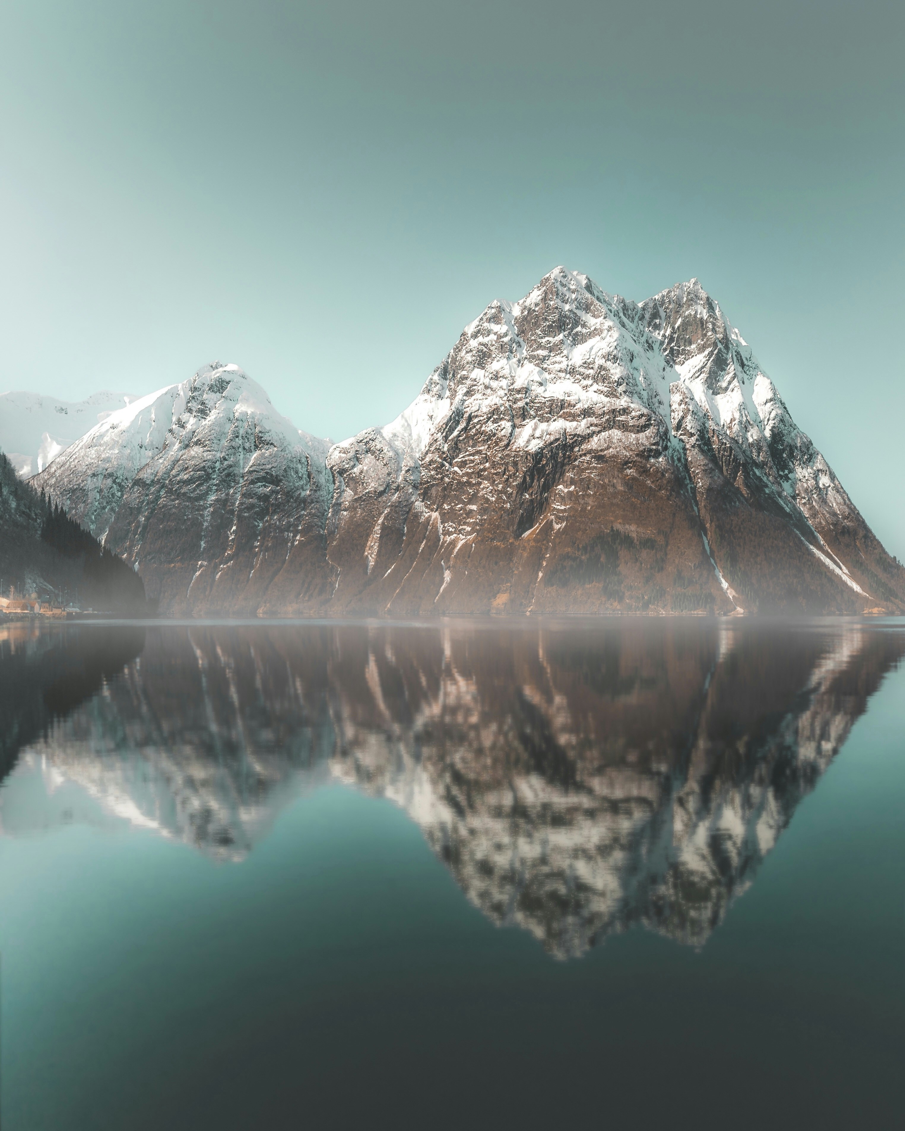 Mountain Reflection Pictures | Download Free Images on Unsplash