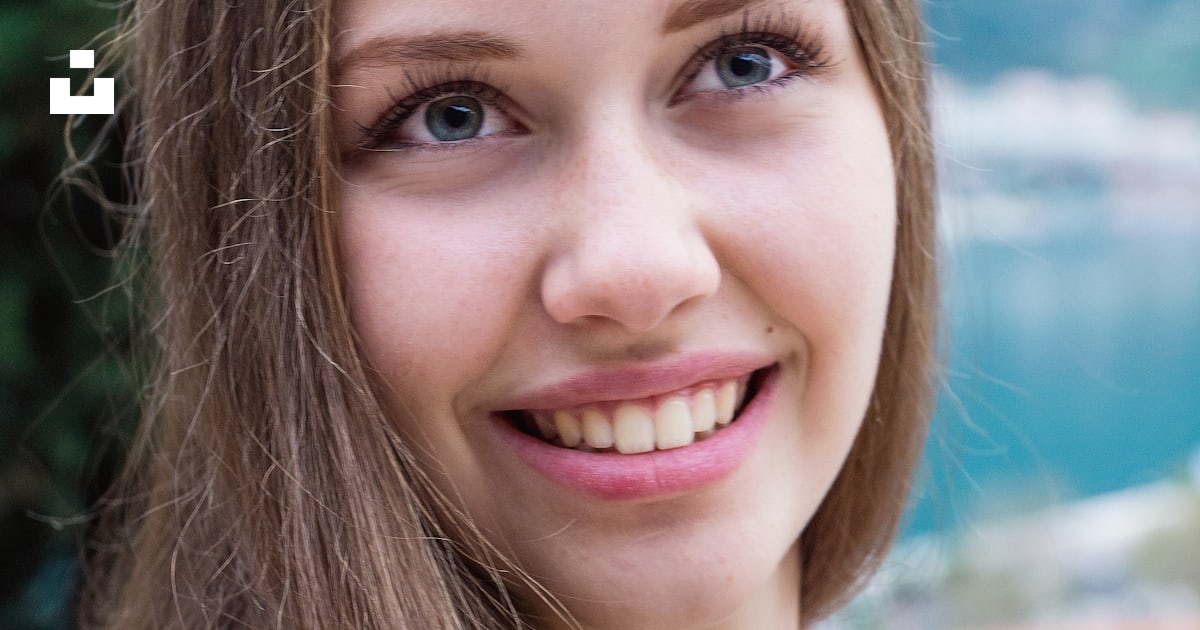 Woman In Black Tank Top Smiling Photo Free Montenegro Image On Unsplash