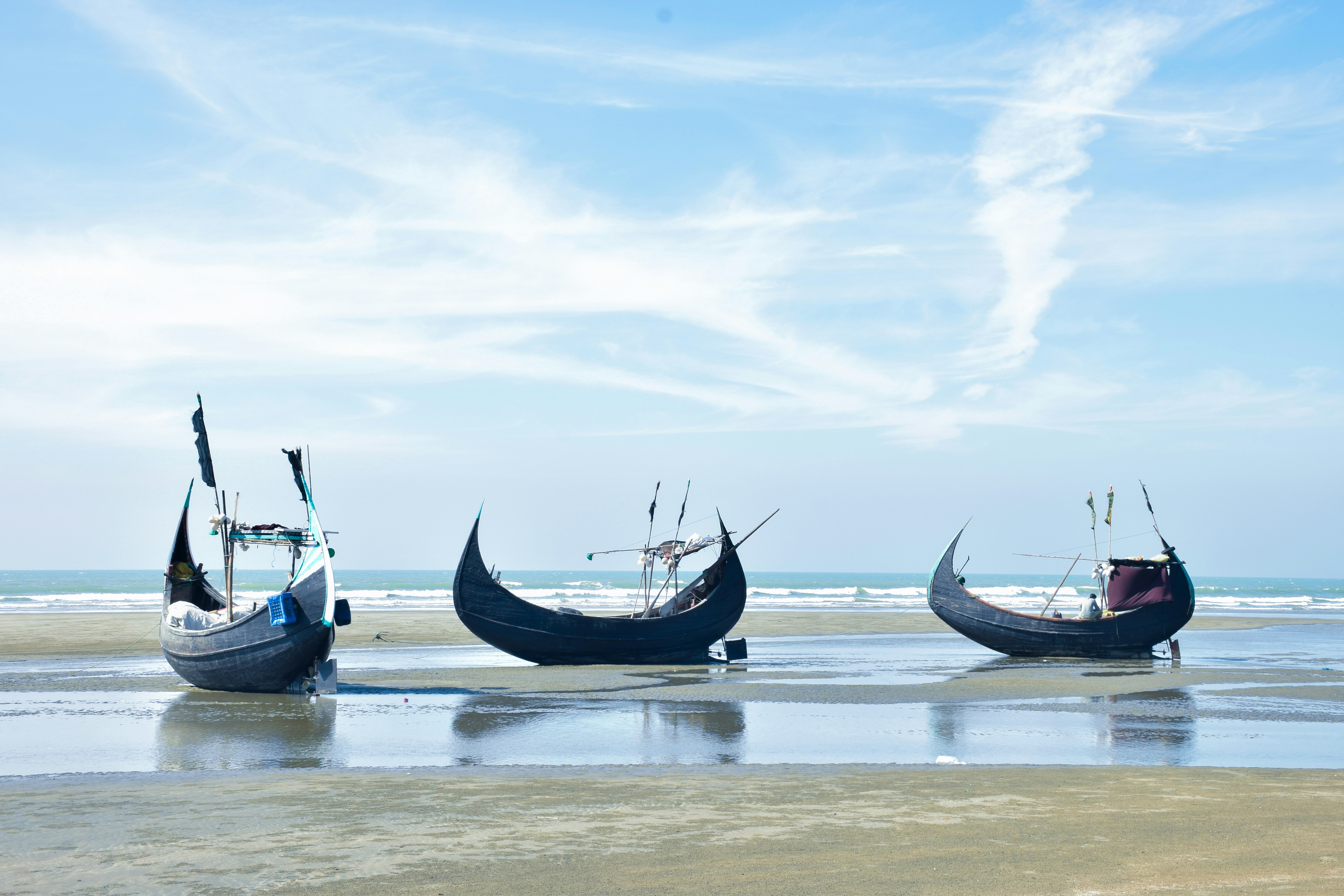 Boat Bangladesh | blue and white boat on sea under blue sky during daytime