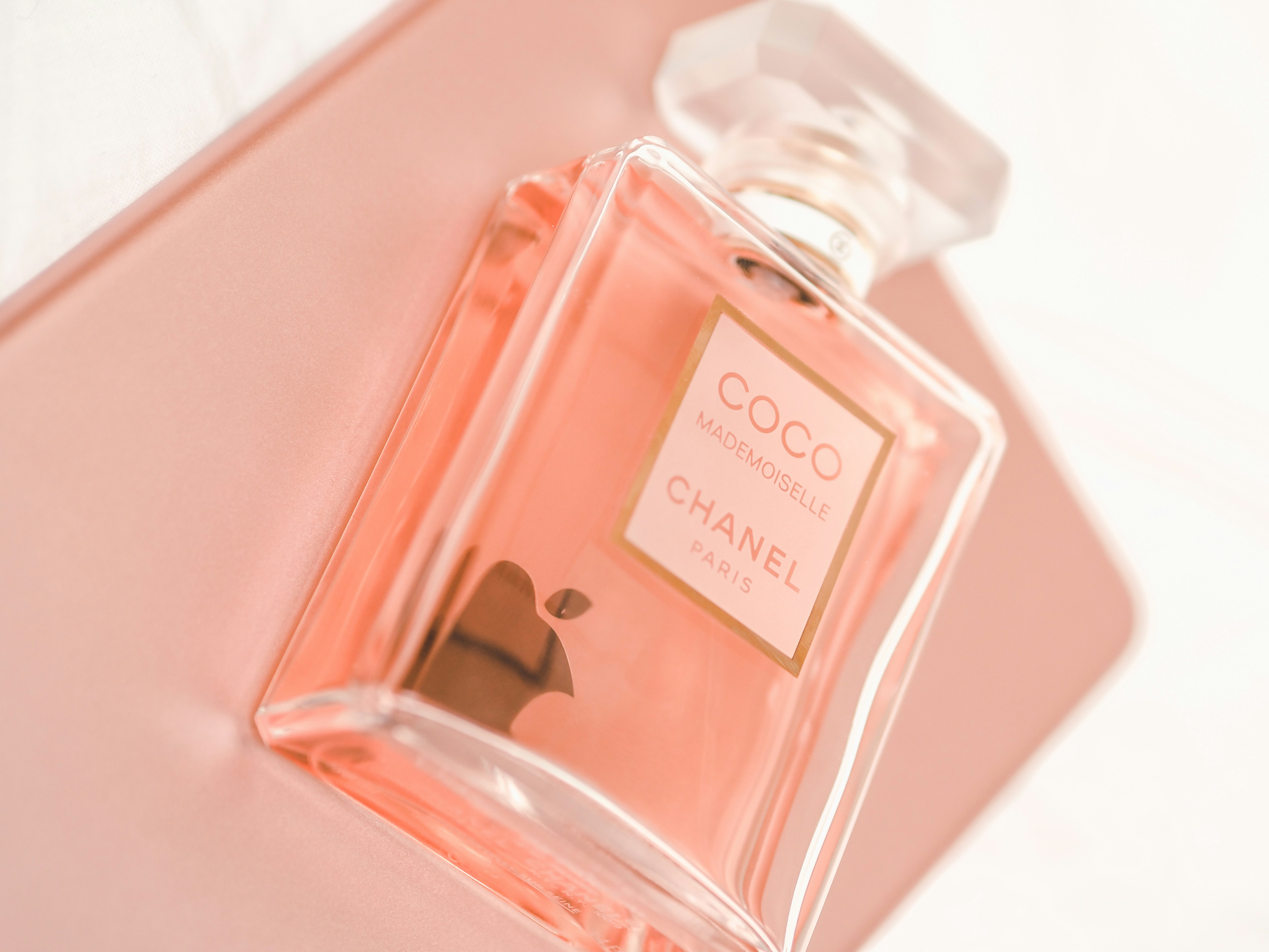 Calvin klein one perfume bottle photo – Free Orange Image on Unsplash
