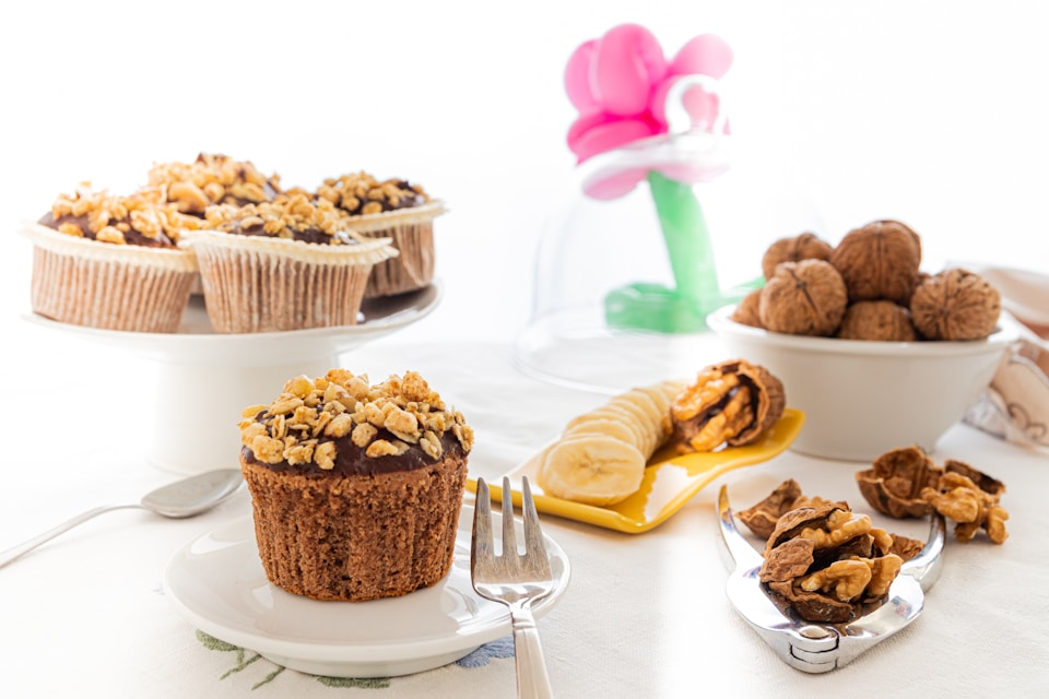 An easy date-walnut cake recipe