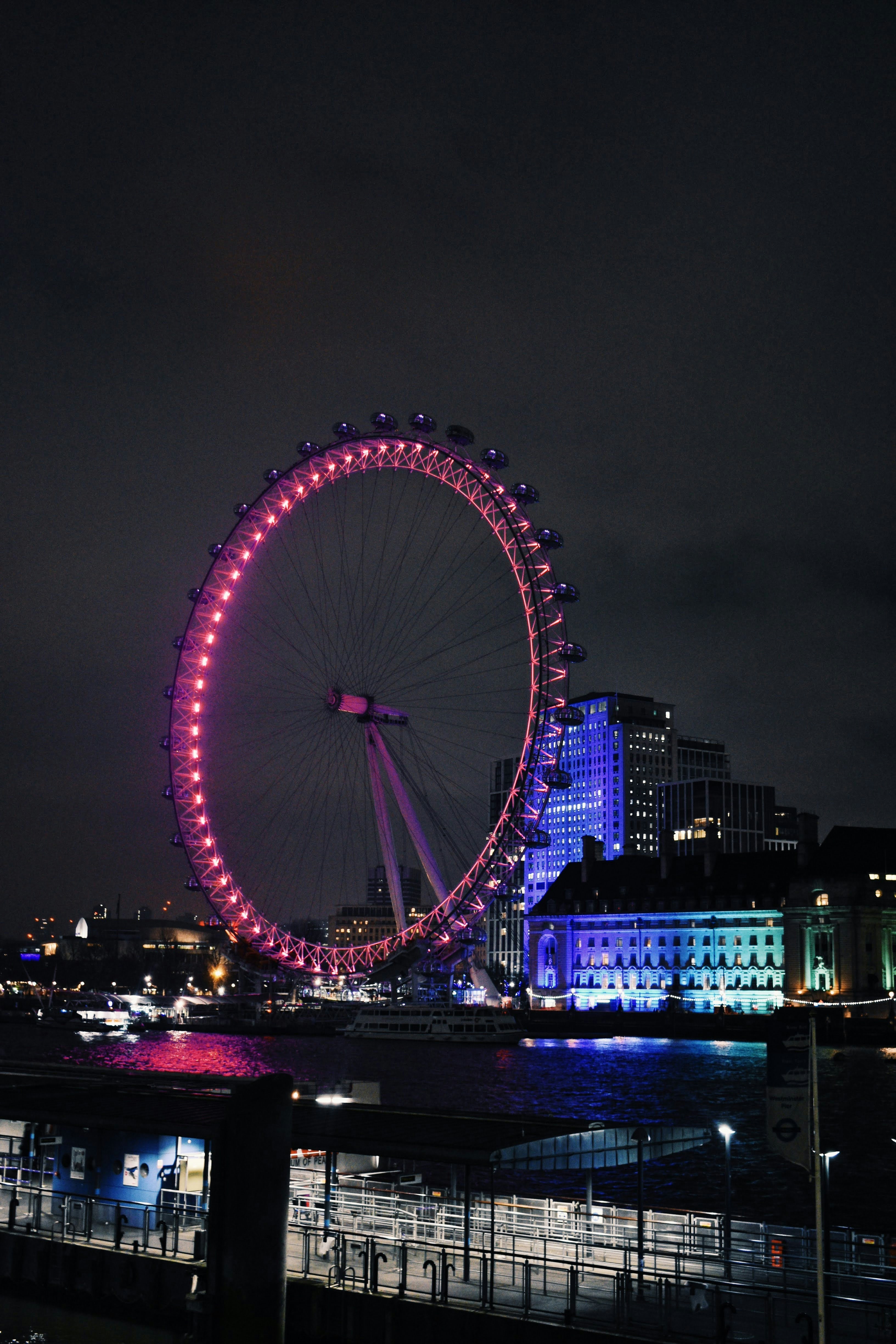 Nocturnal Glow of the London Eye