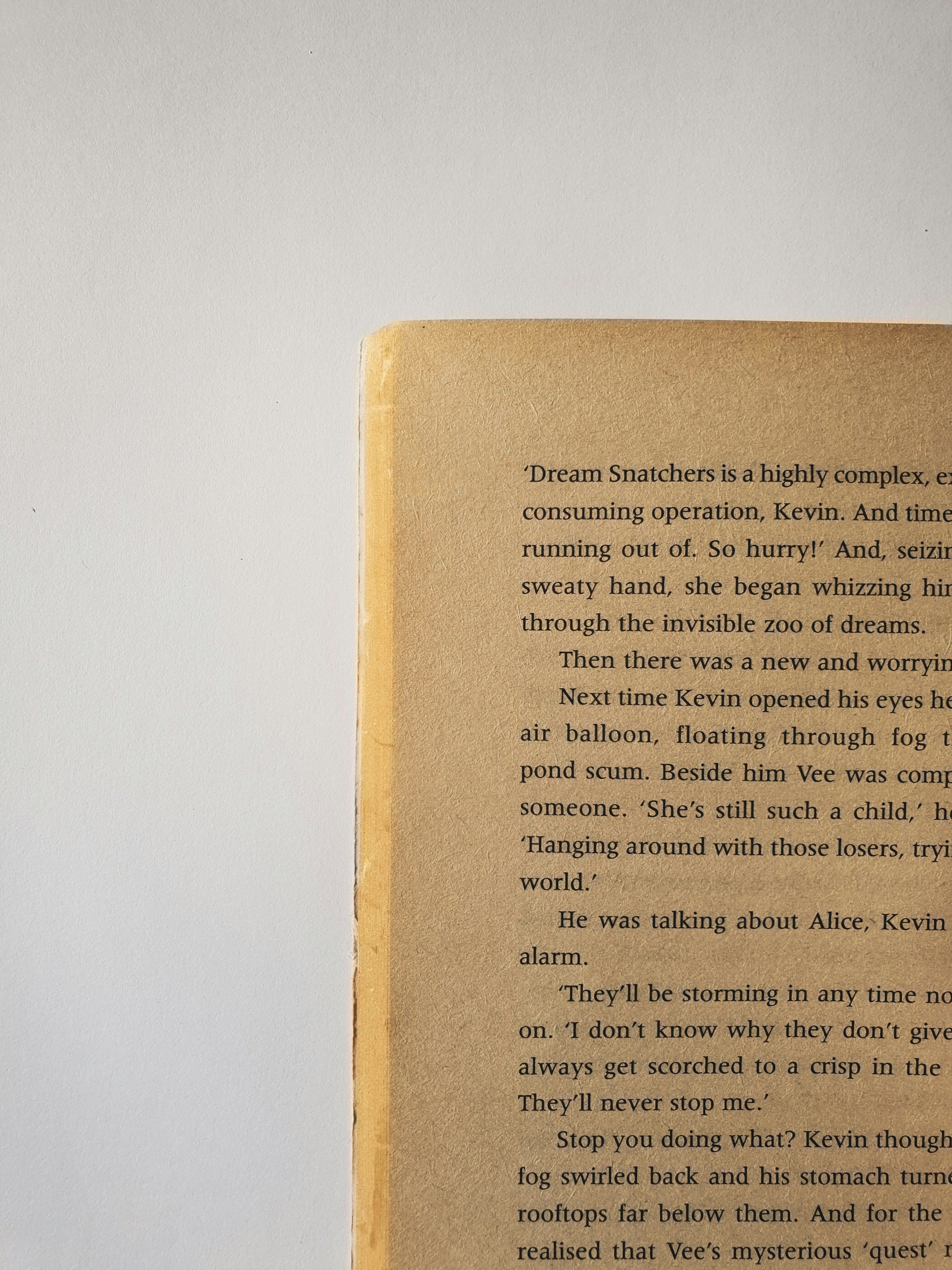 30,000+ Book Page Pictures | Download Free Images on Unsplash