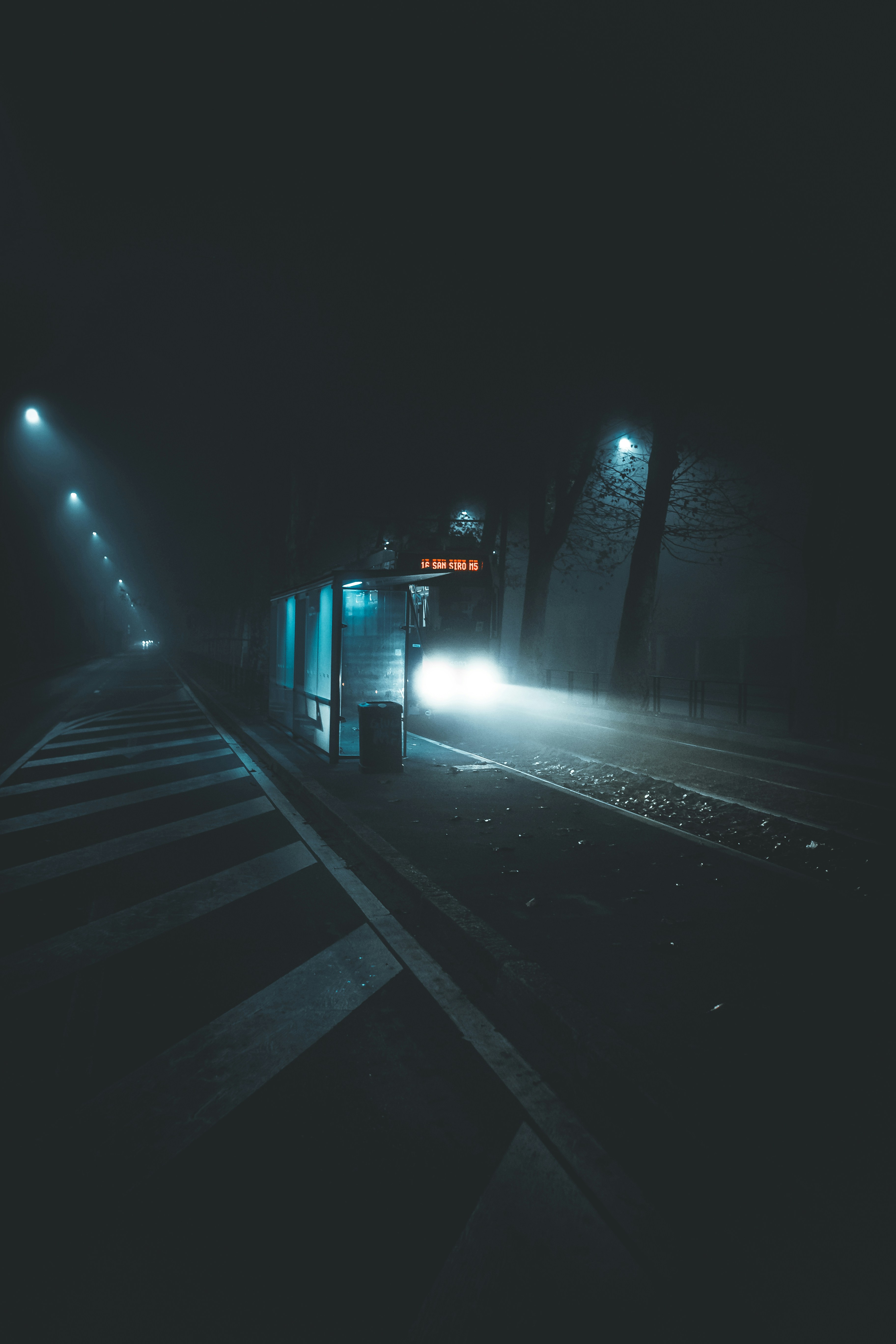 Dark Aesthetic | 100+ best free photos on Unsplash