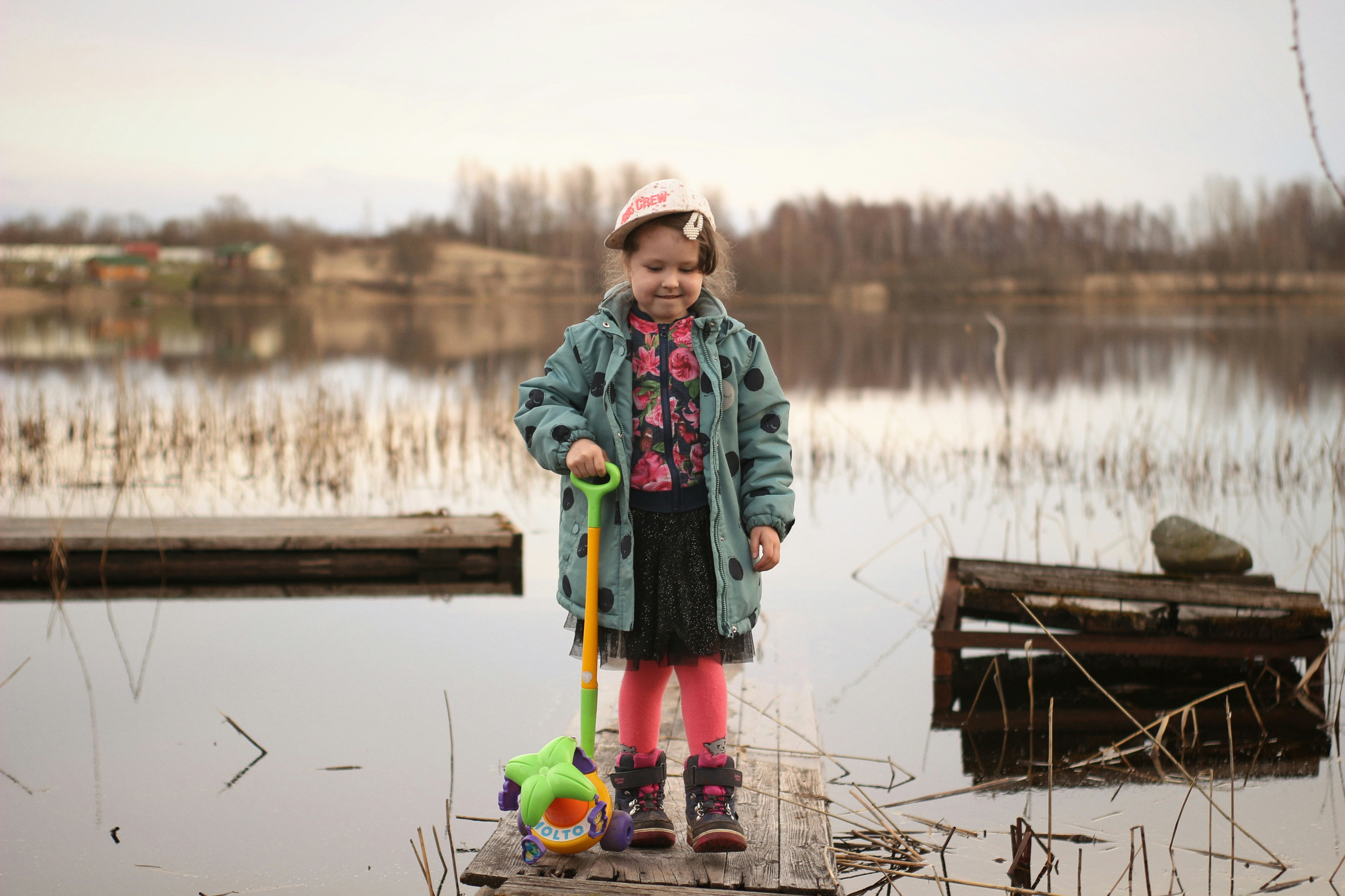 Little Gardener on the Reed-Blank Pond