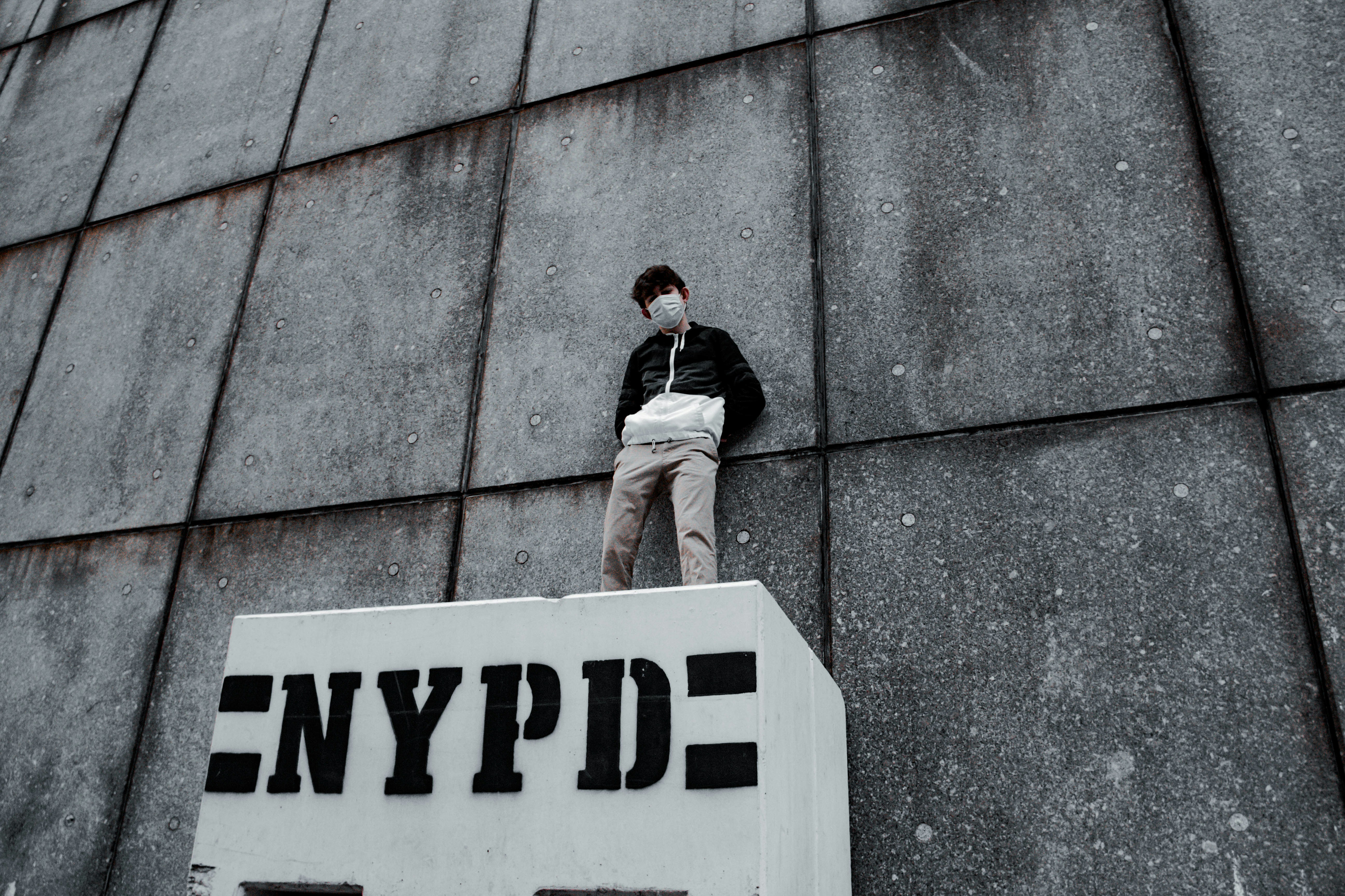 Over the Public Eye: A Quiet Stance on Concrete Monoliths
