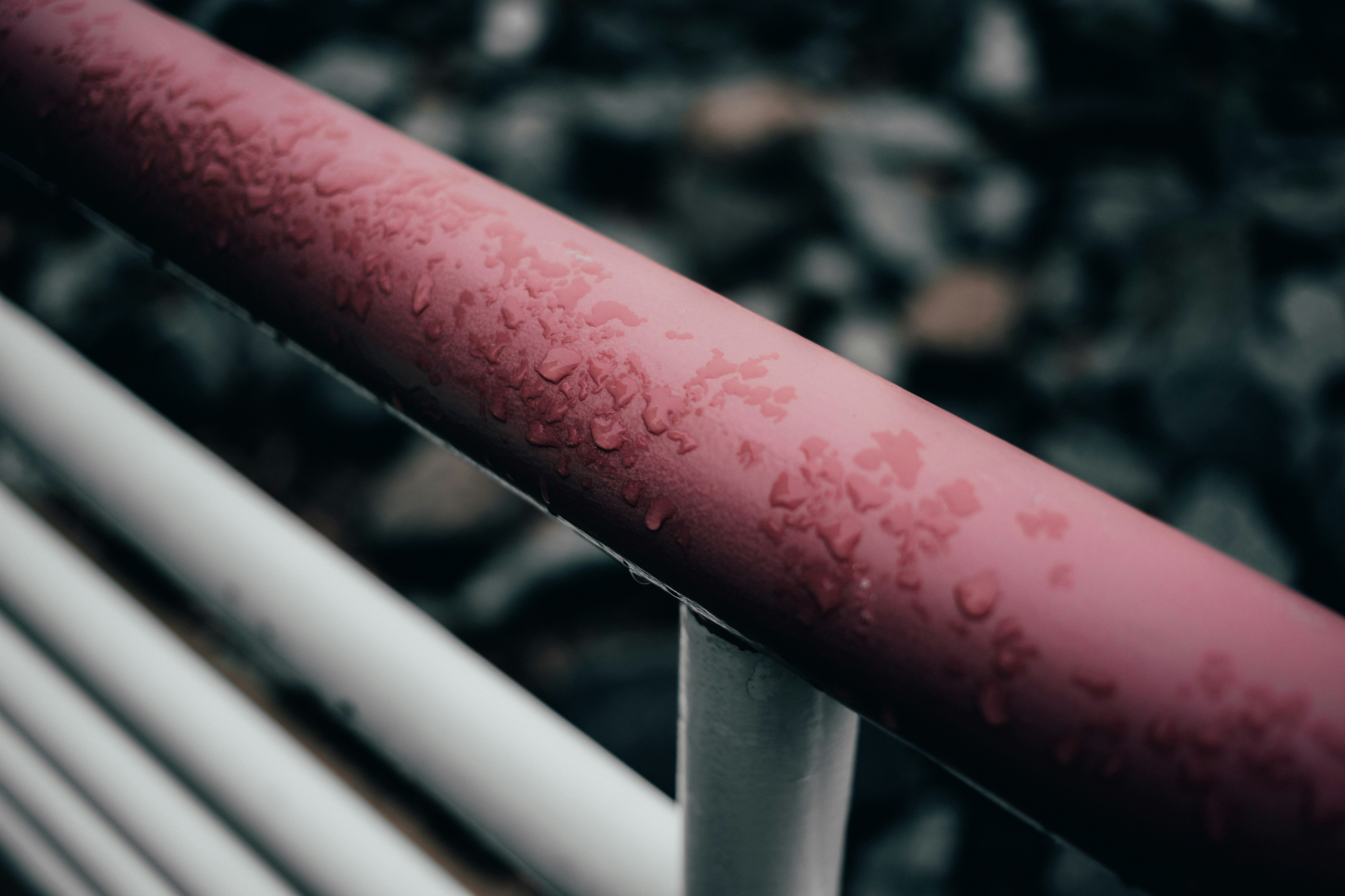Red and white metal rod photo – Free Brown Image on Unsplash