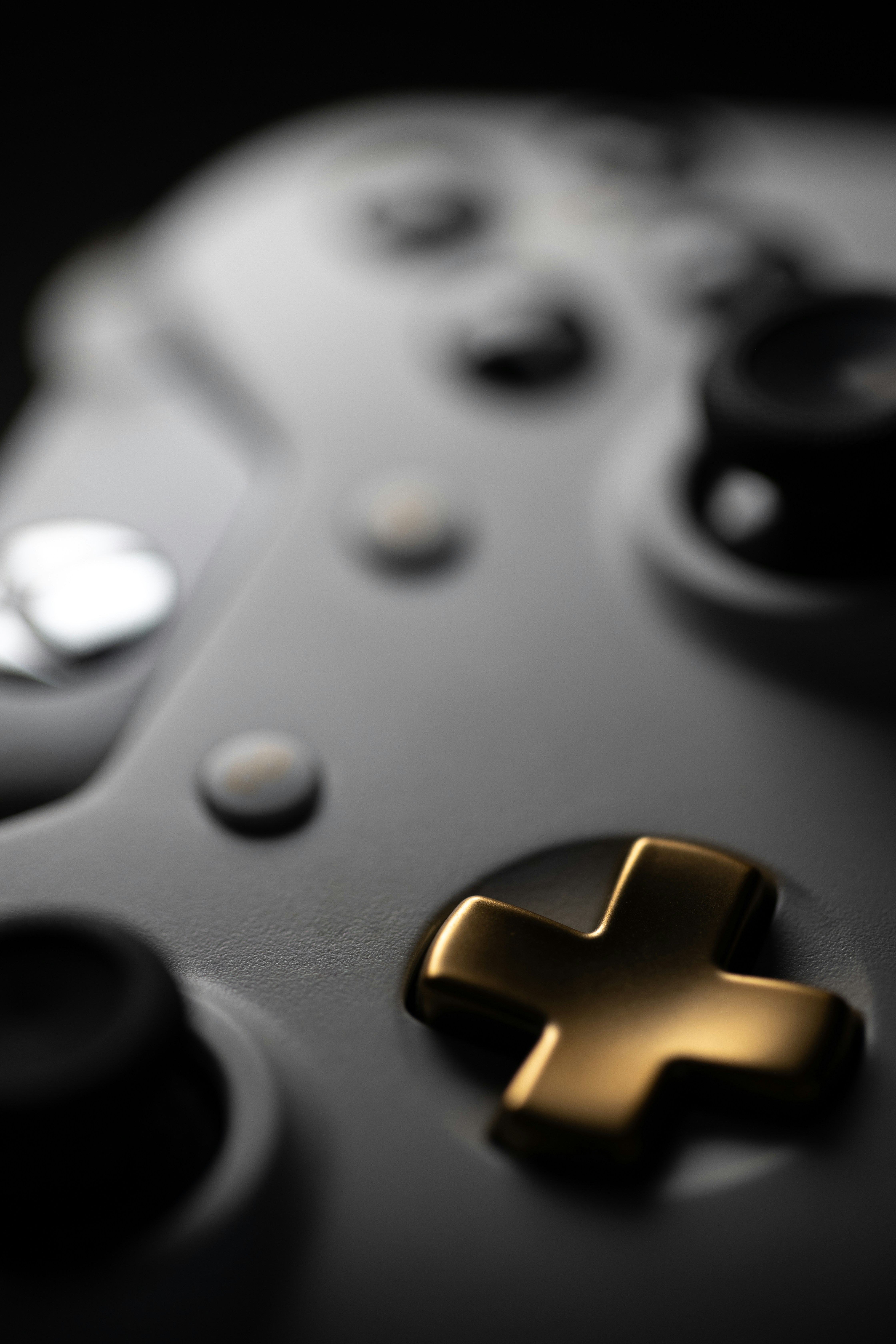 Black game controller with yellow letter b photo – Free Computer Image ...