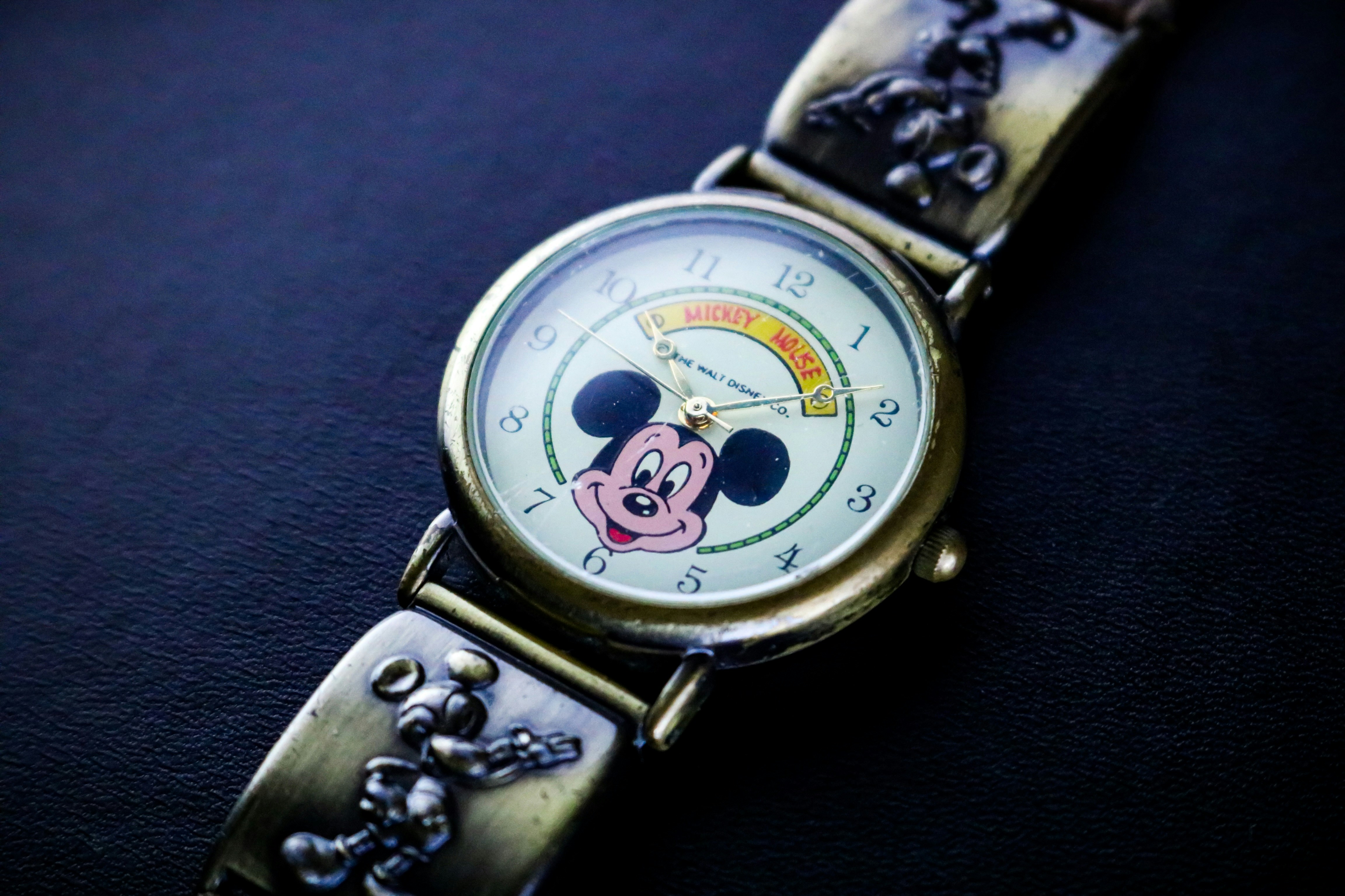 Disney Mickey Mouse watch, vintage, classic, bronze color. Kids watch.