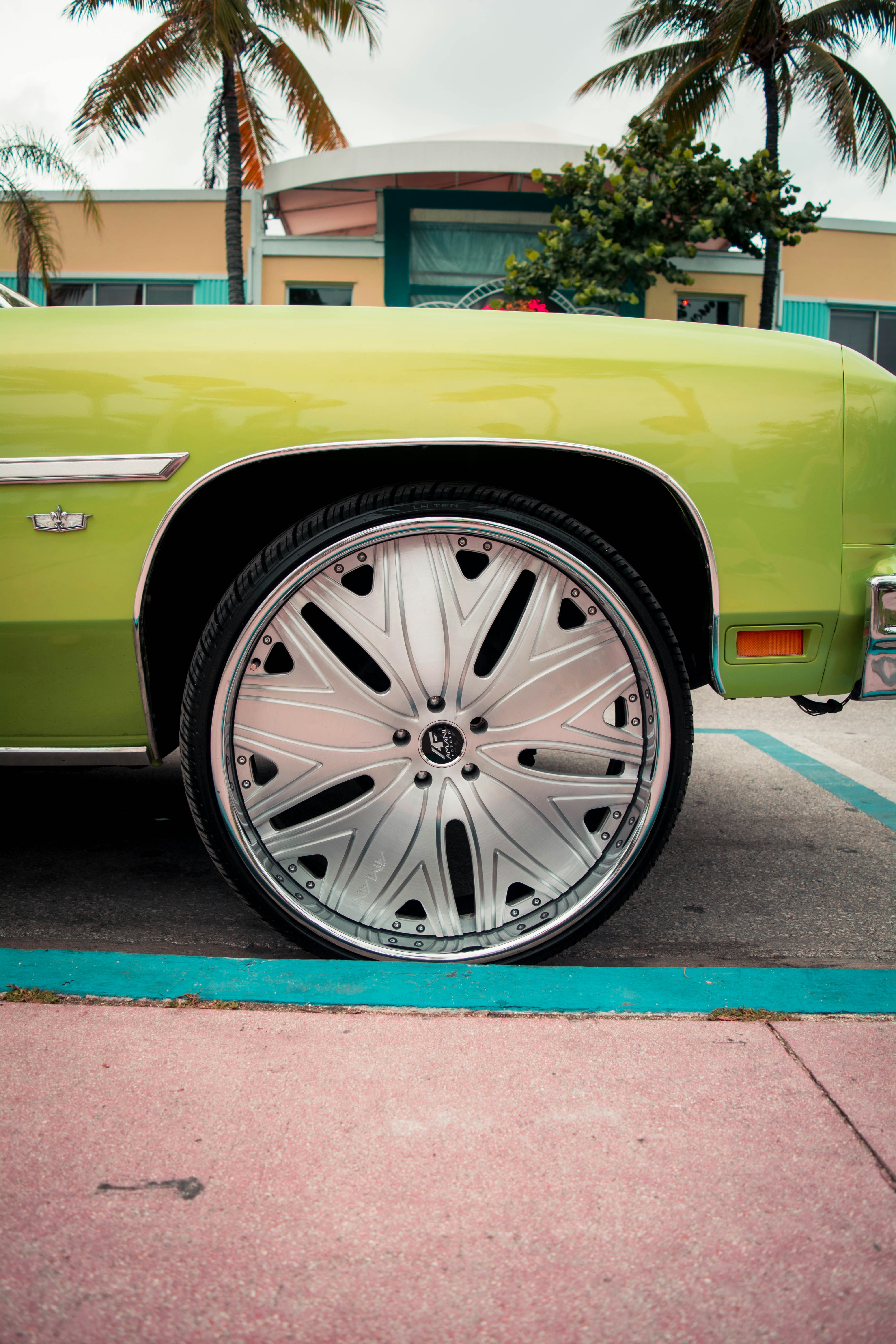 Yellow Donk