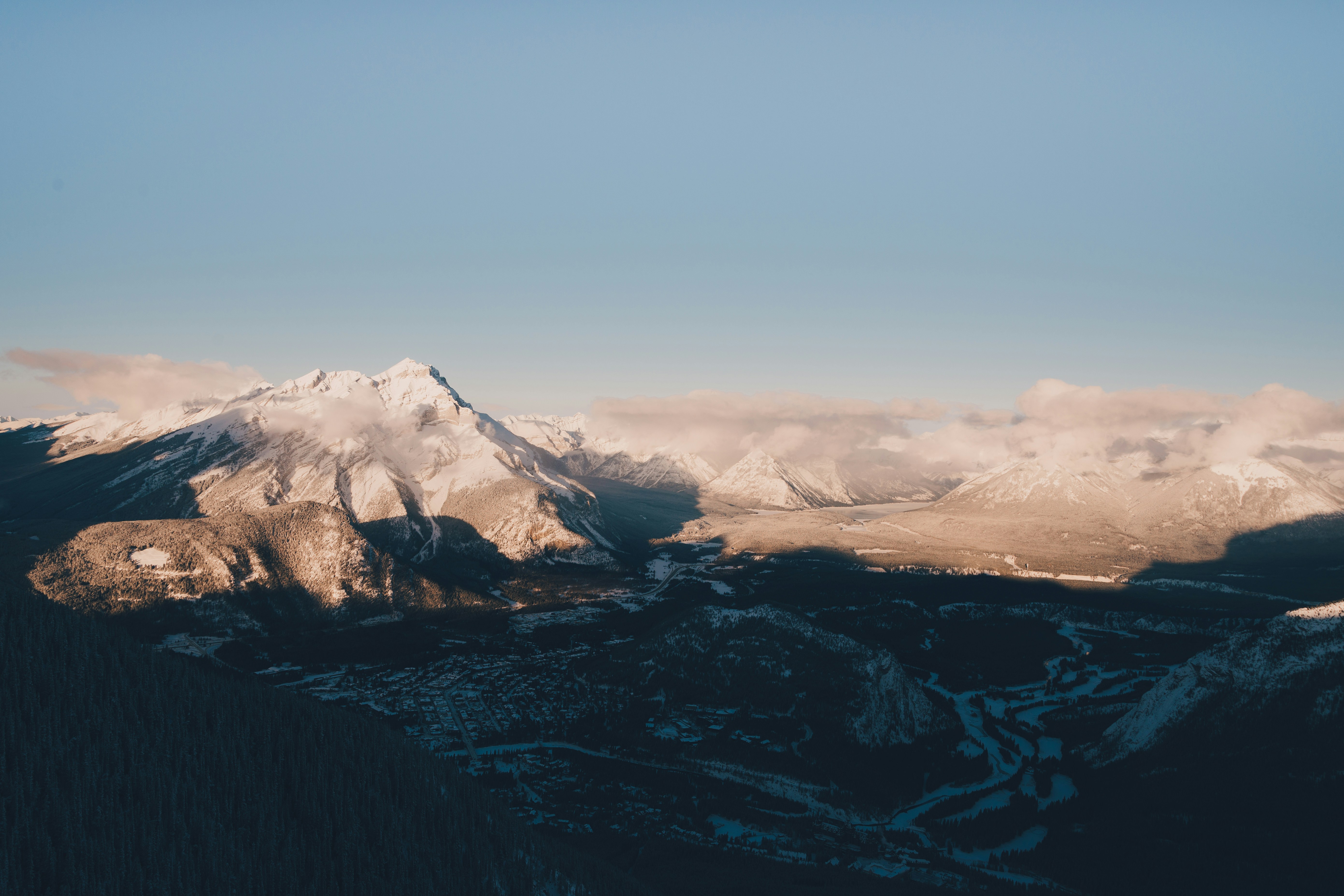 Mountain Peaks Pictures | Download Free Images on Unsplash