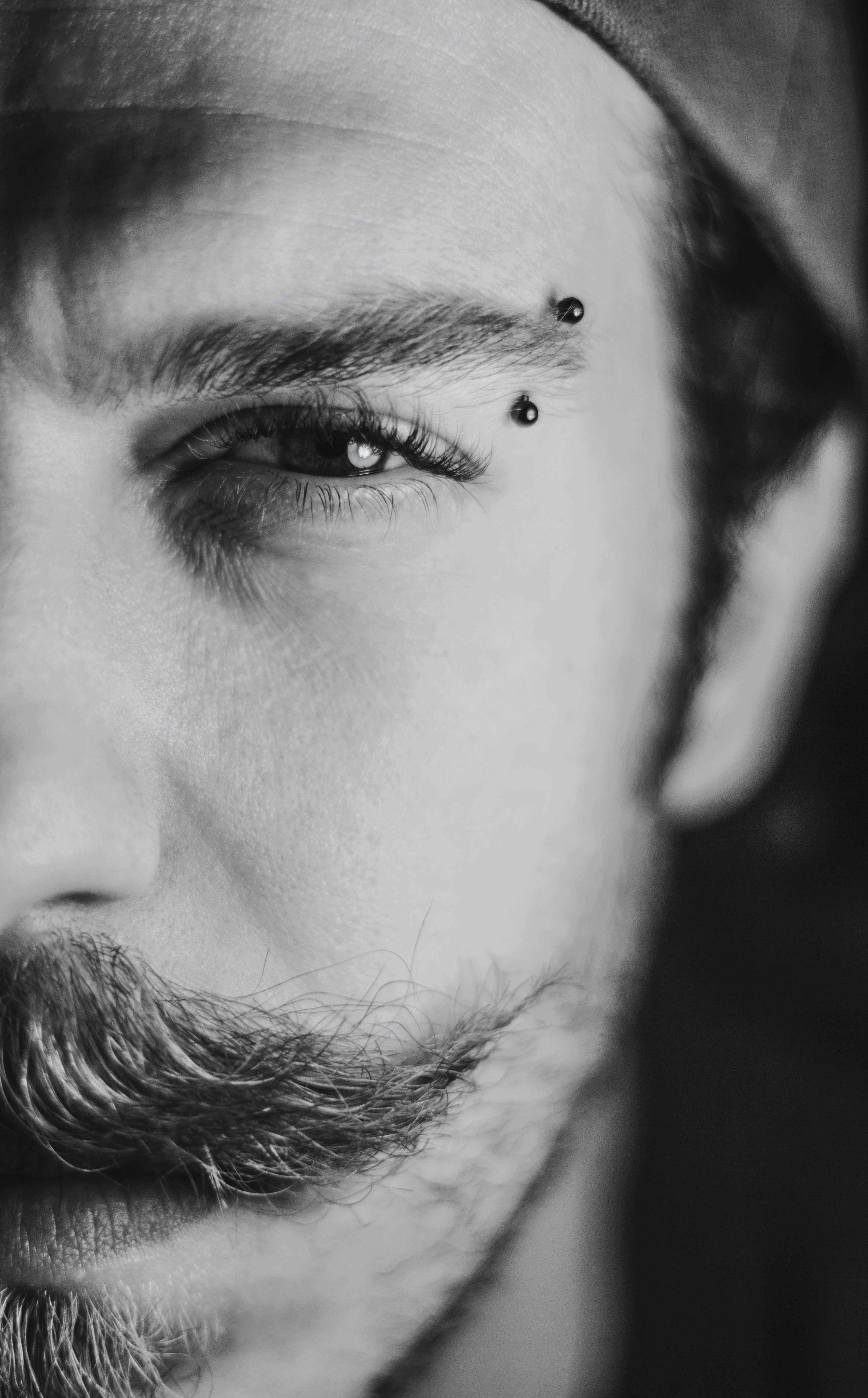 Mans face in grayscale photo – Free Grey Image on Unsplash