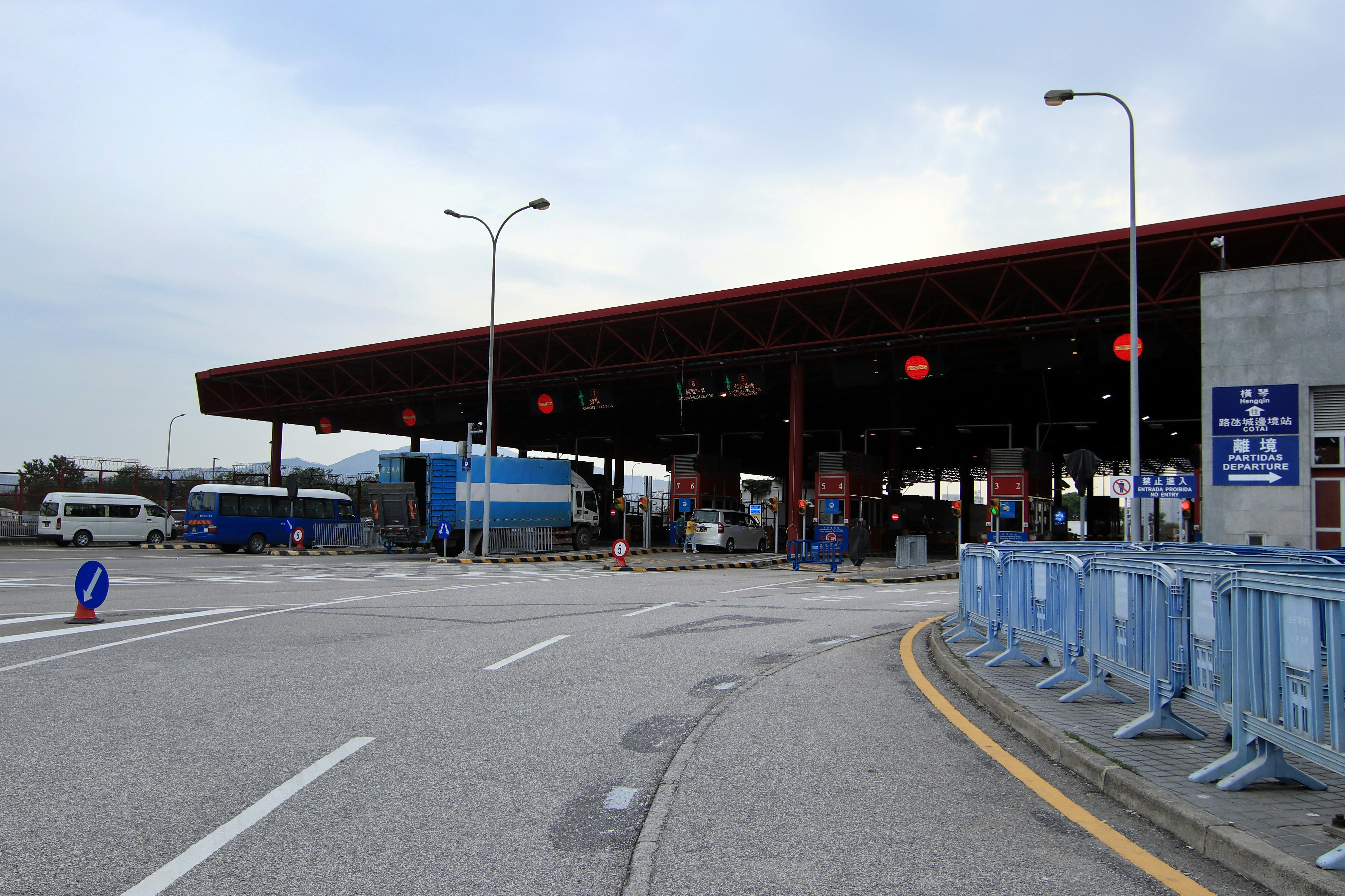 Border Crossing Pictures | Download Free Images on Unsplash