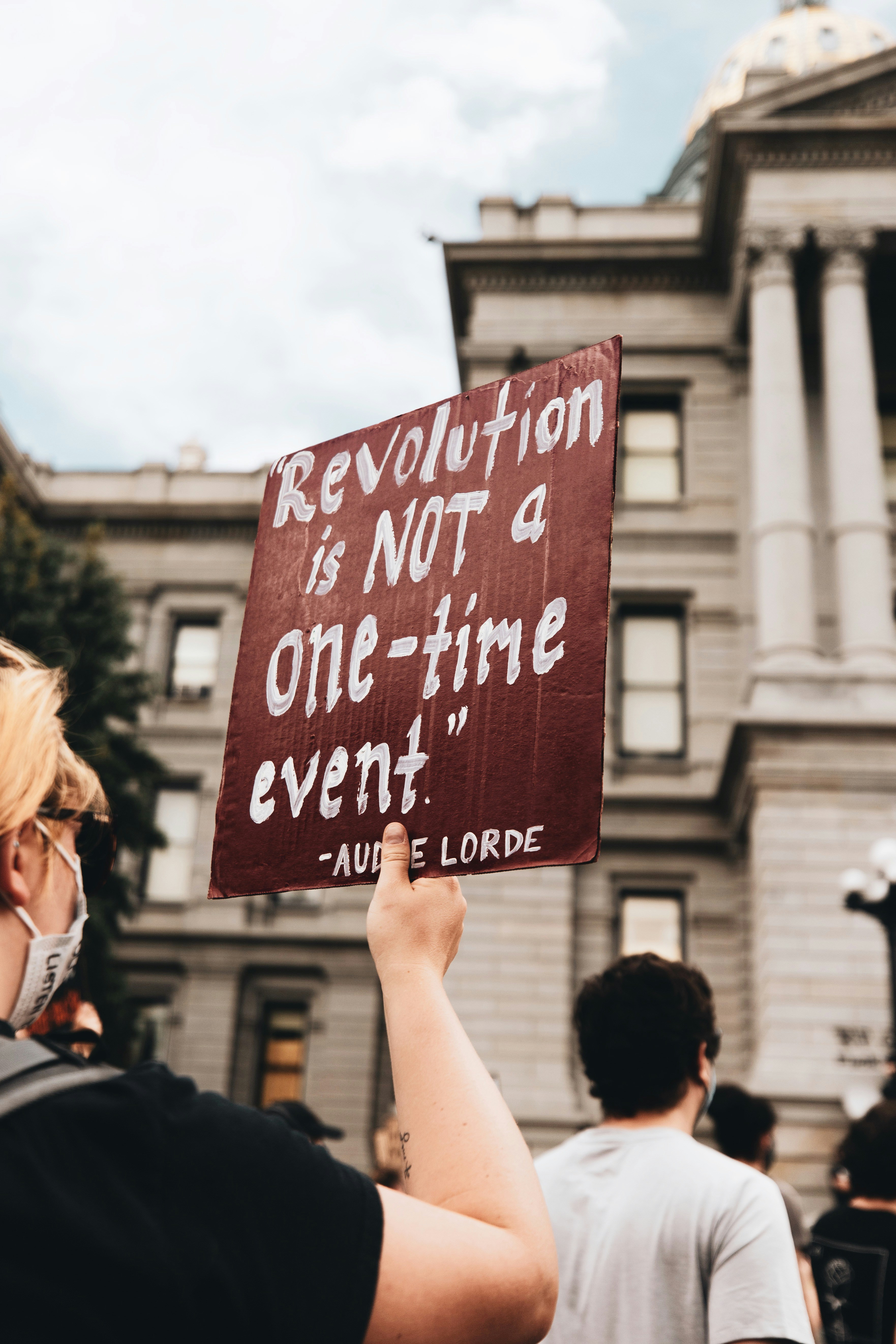 Foto Texto – Imagen Eventos actuales gratis en Unsplash