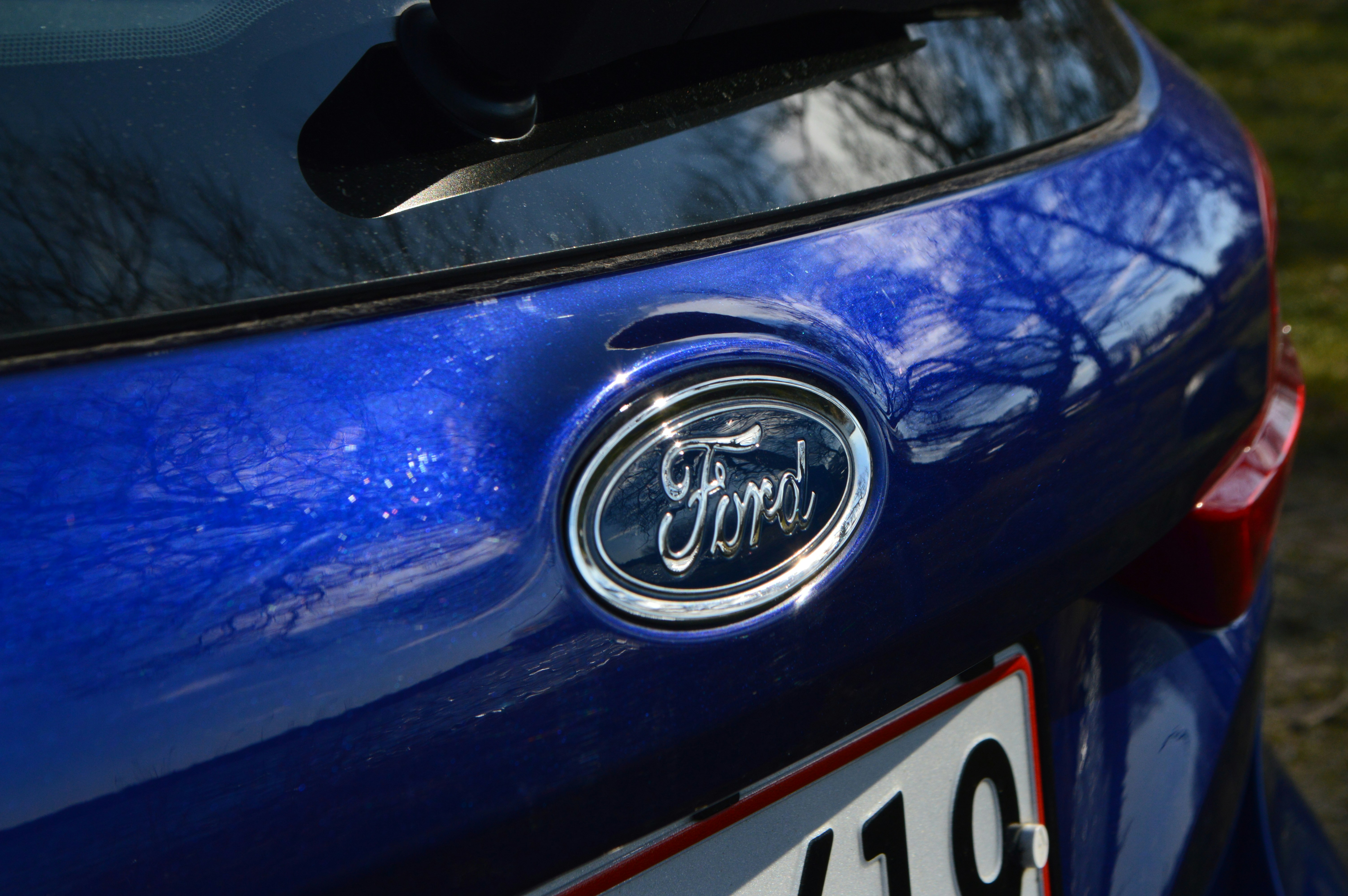 Blue and silver nissan car photo – Free Esrum sø Image on Unsplash