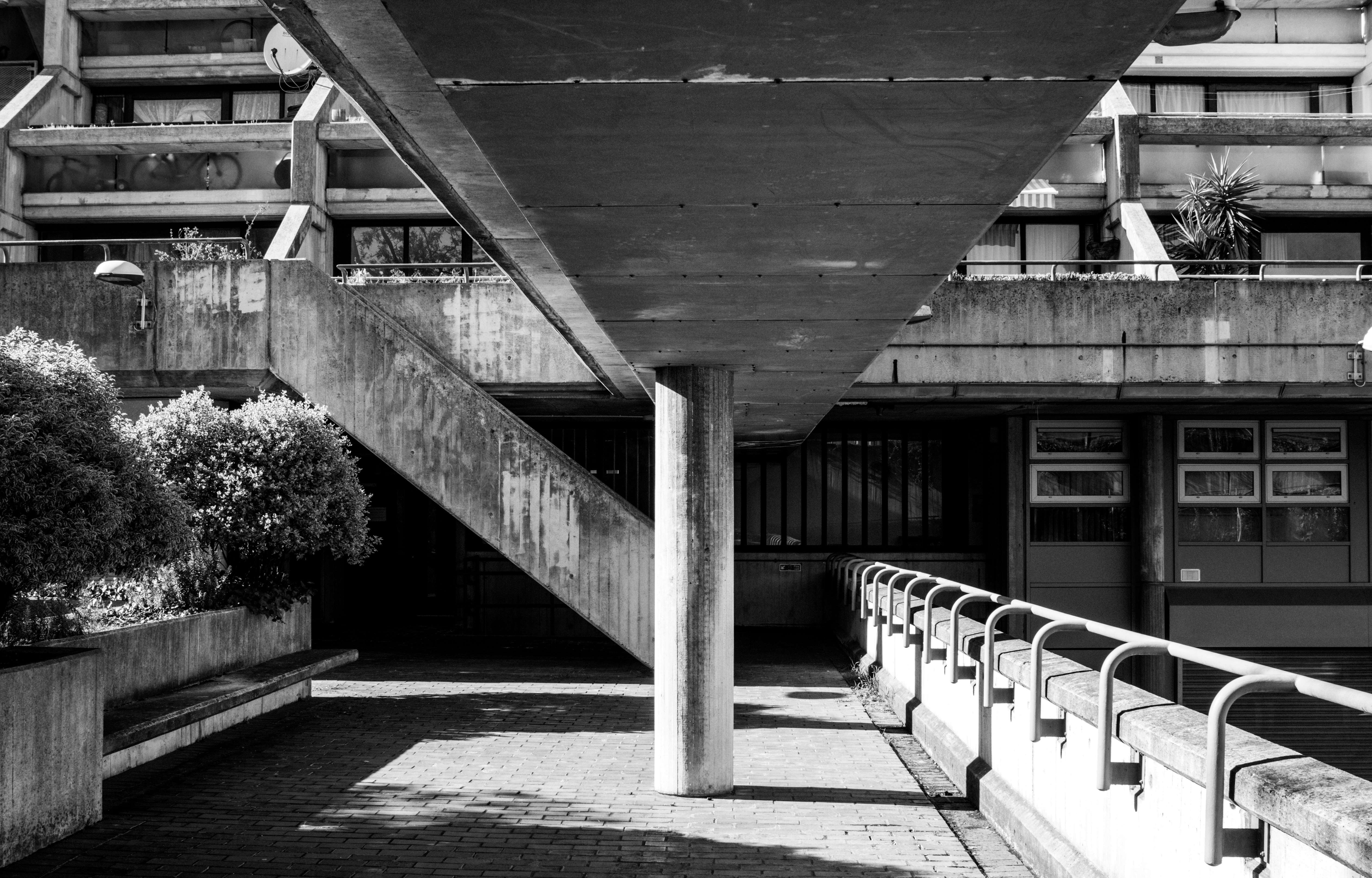 500+ Brutalist Architecture Pictures | Download Free Images on Unsplash