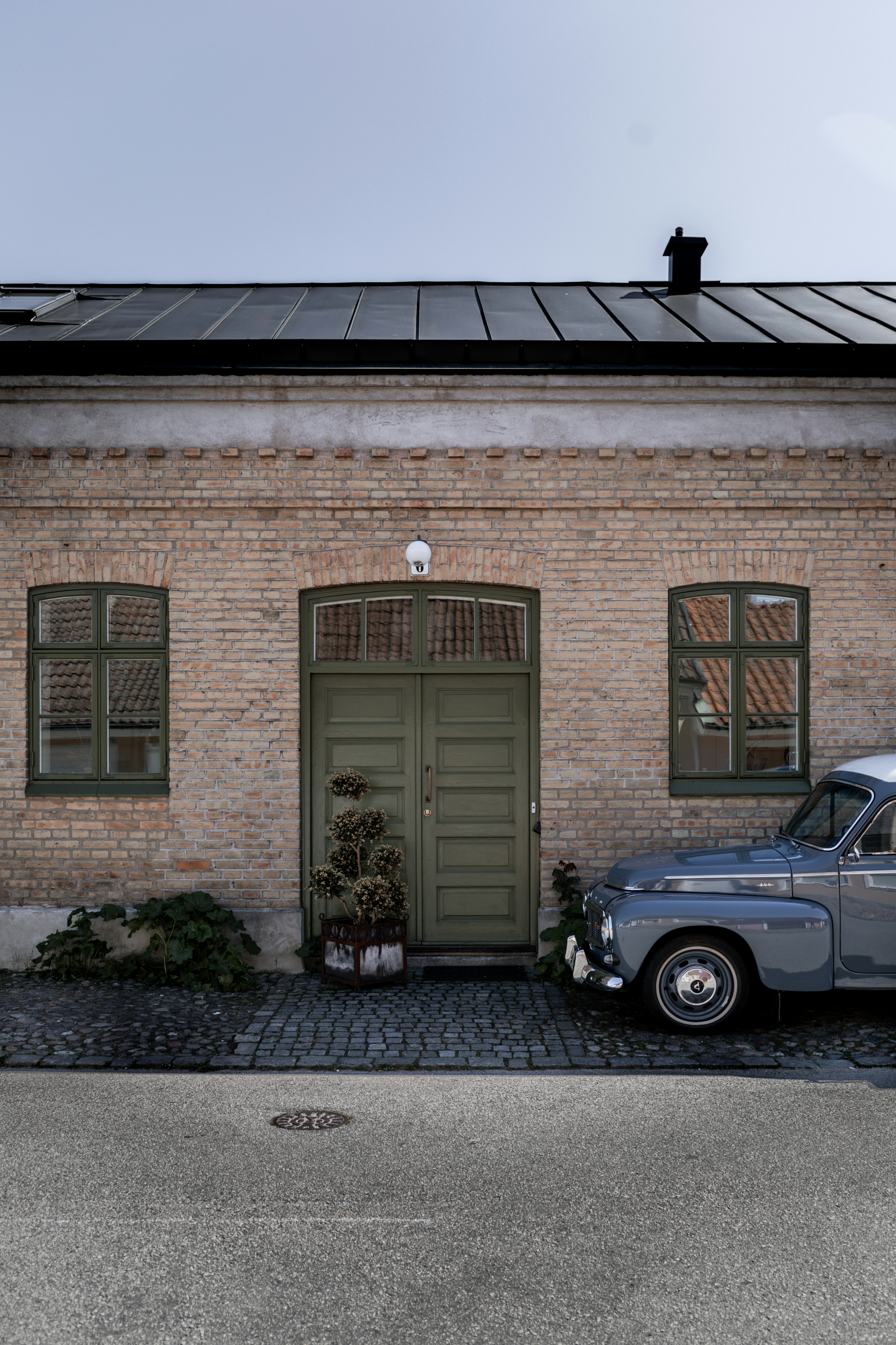 Vintage Charm Meets Rustic Architecture