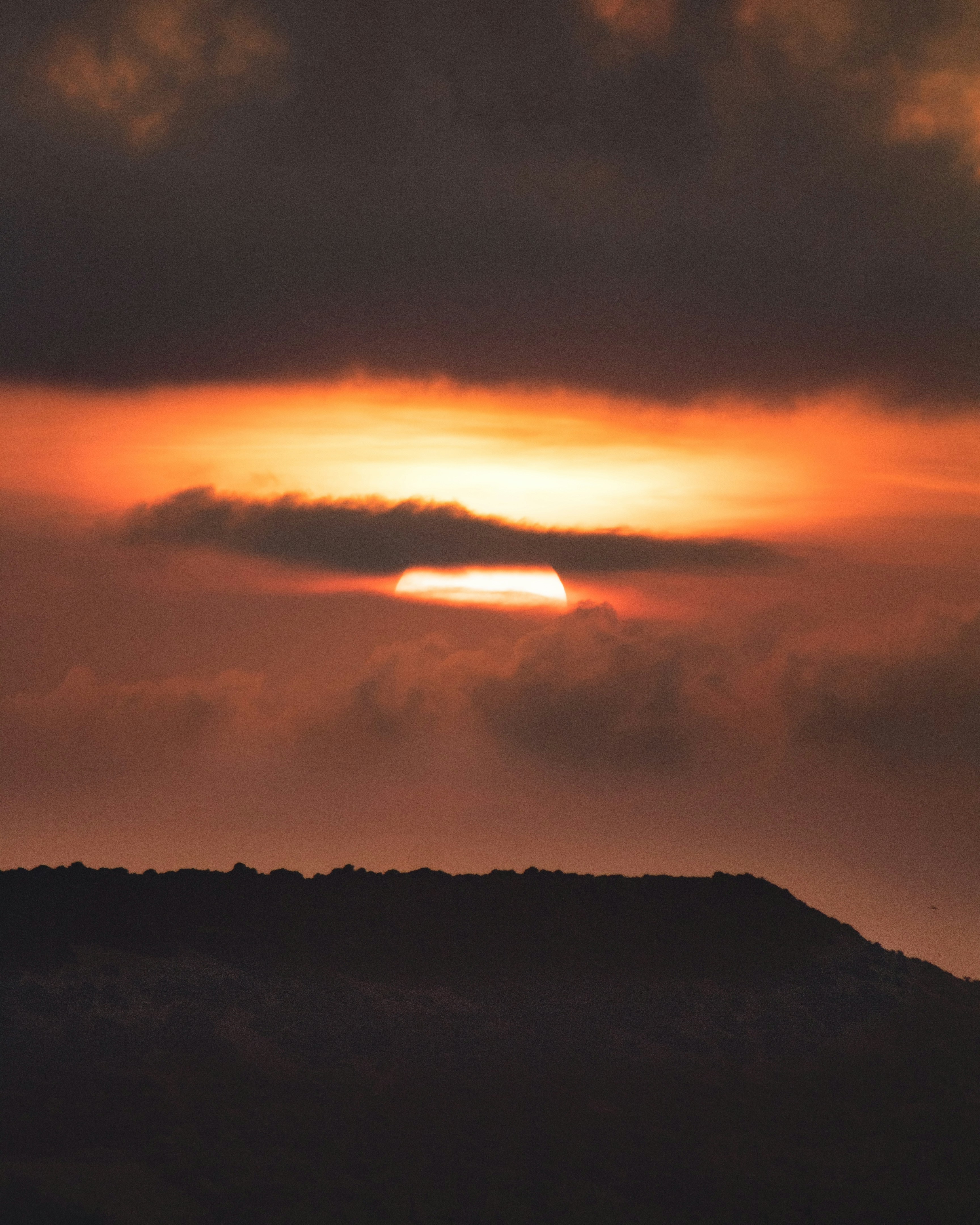 Red Cloud Pictures | Download Free Images on Unsplash