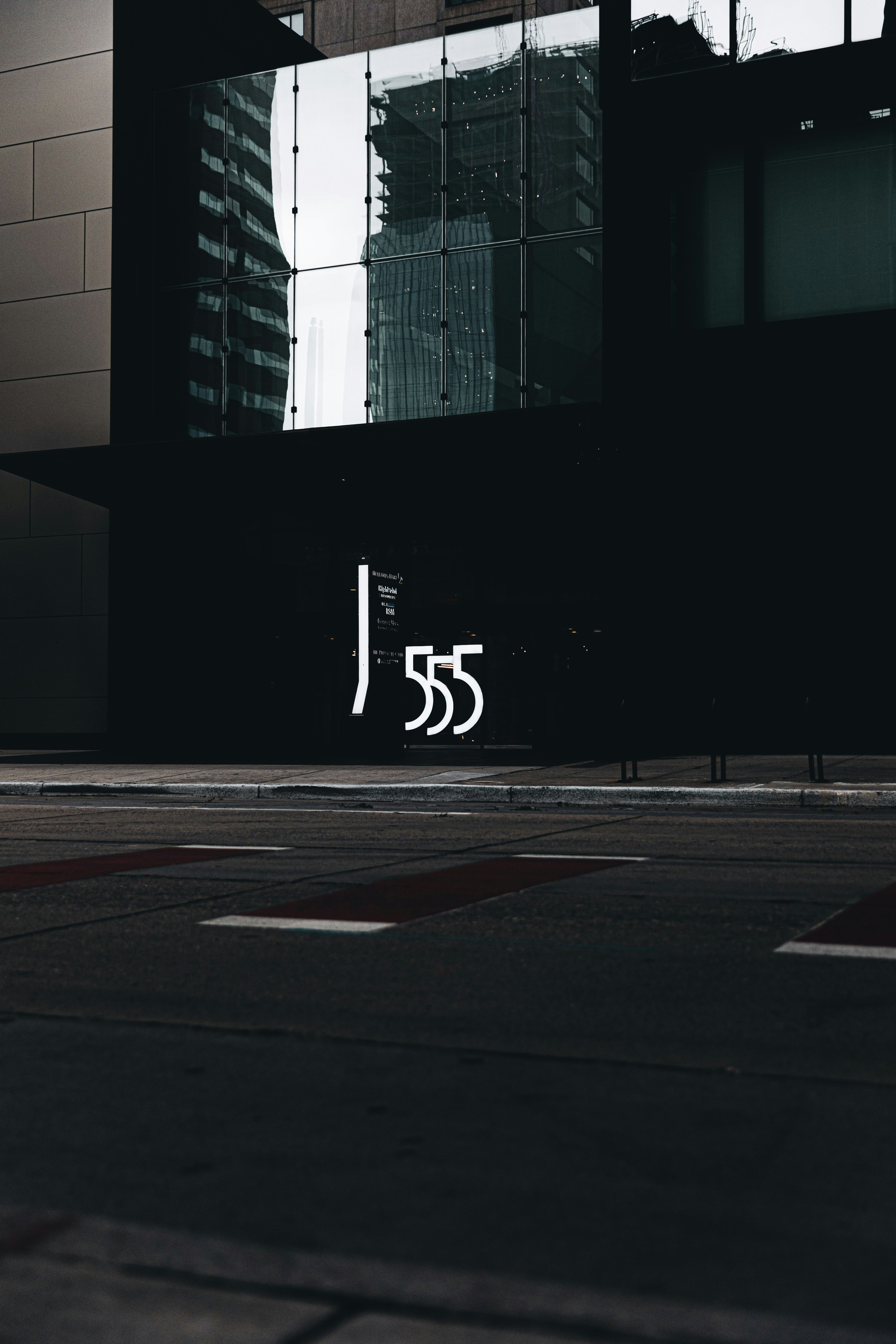 Red and white road sign photo – Free Asphalt Image on Unsplash