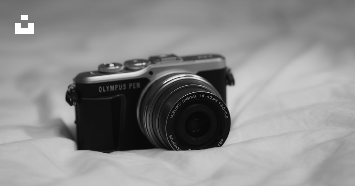 흰색 섬유에 블랙 니콘 Dslr 카메라 사진 Unsplash의 무료 런던 이미지
