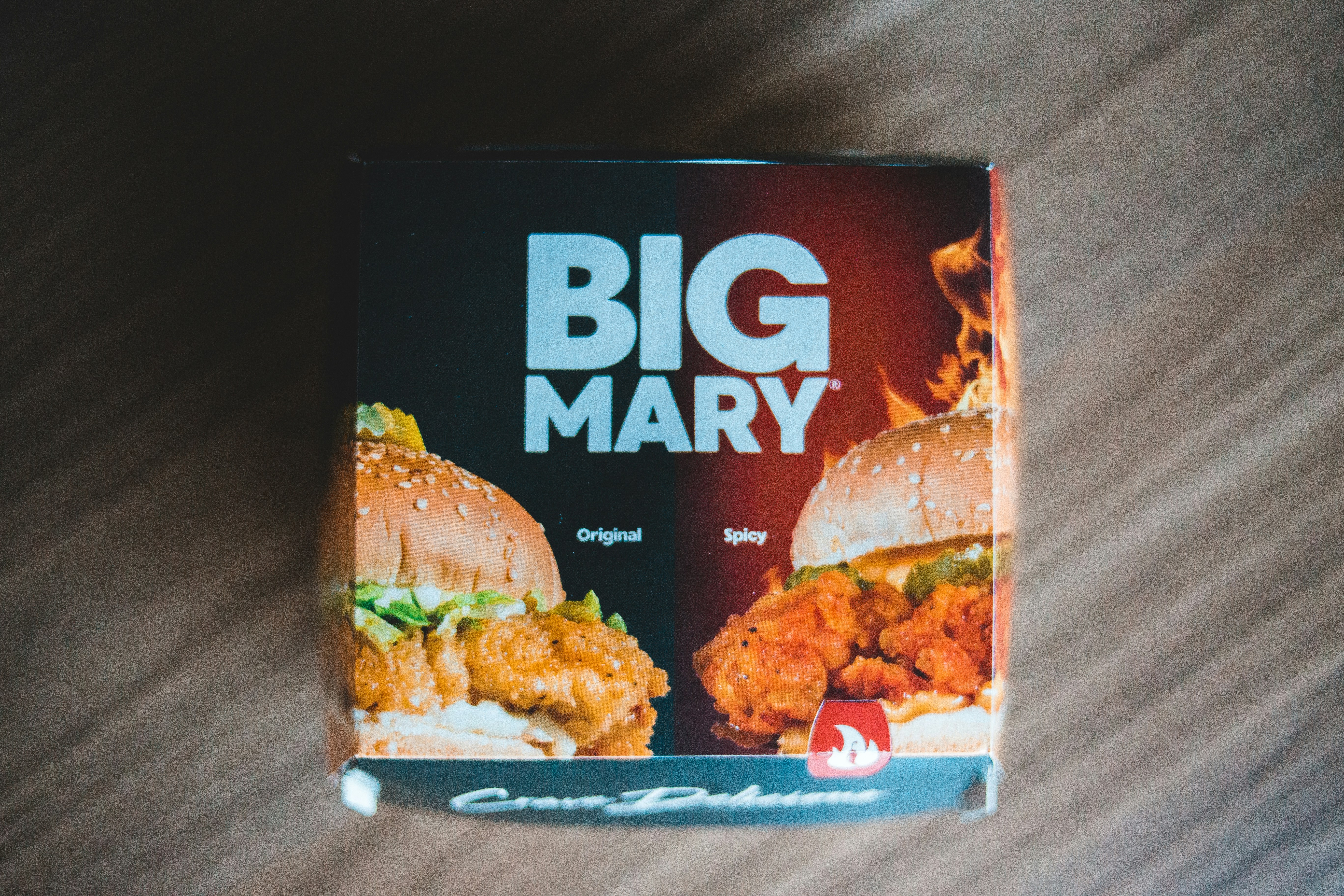 Brown and red labeled pack photo – Free Burger Image on Unsplash