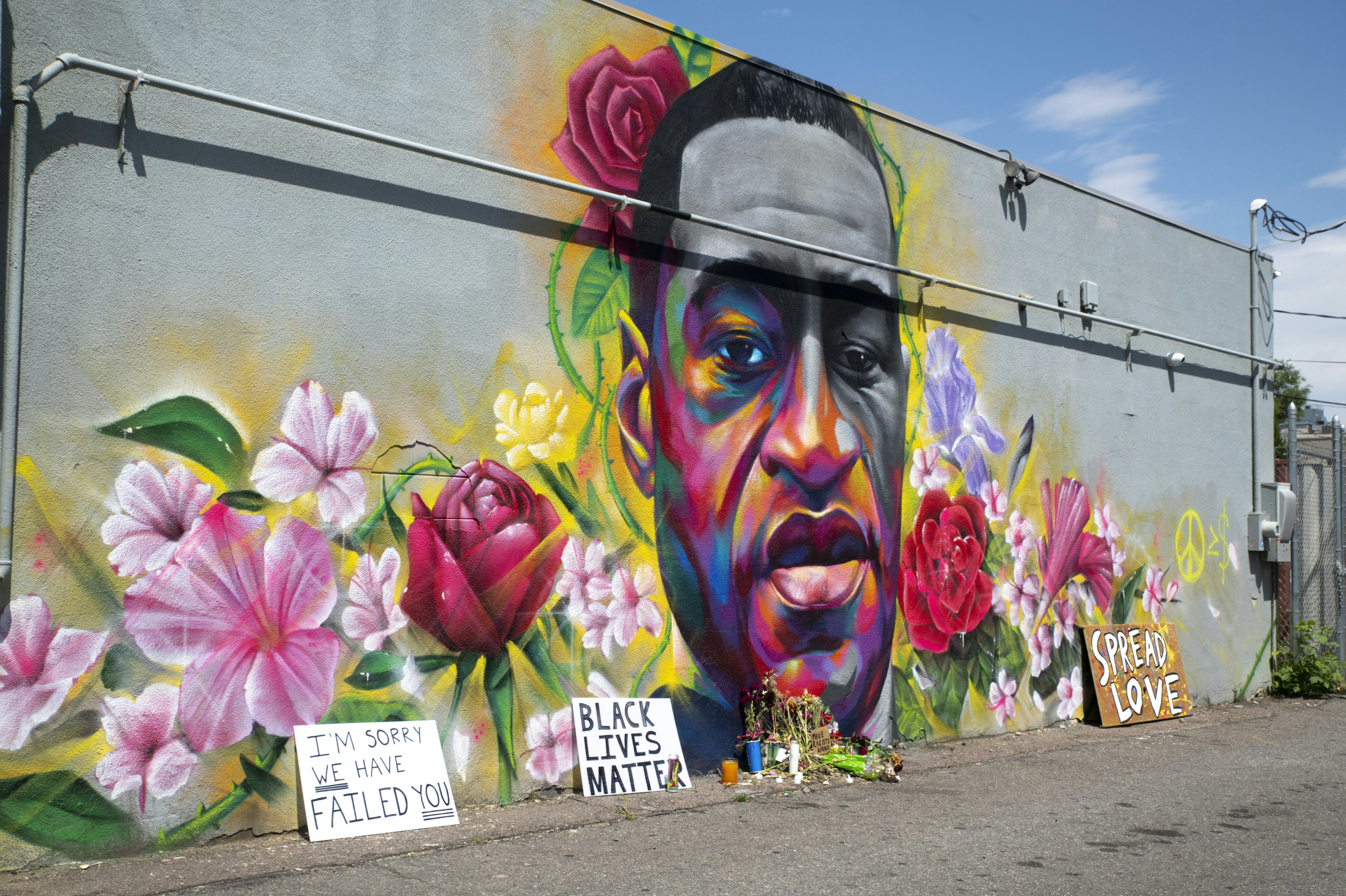 Woman in purple dress graffiti photo – Free Art Image on Unsplash