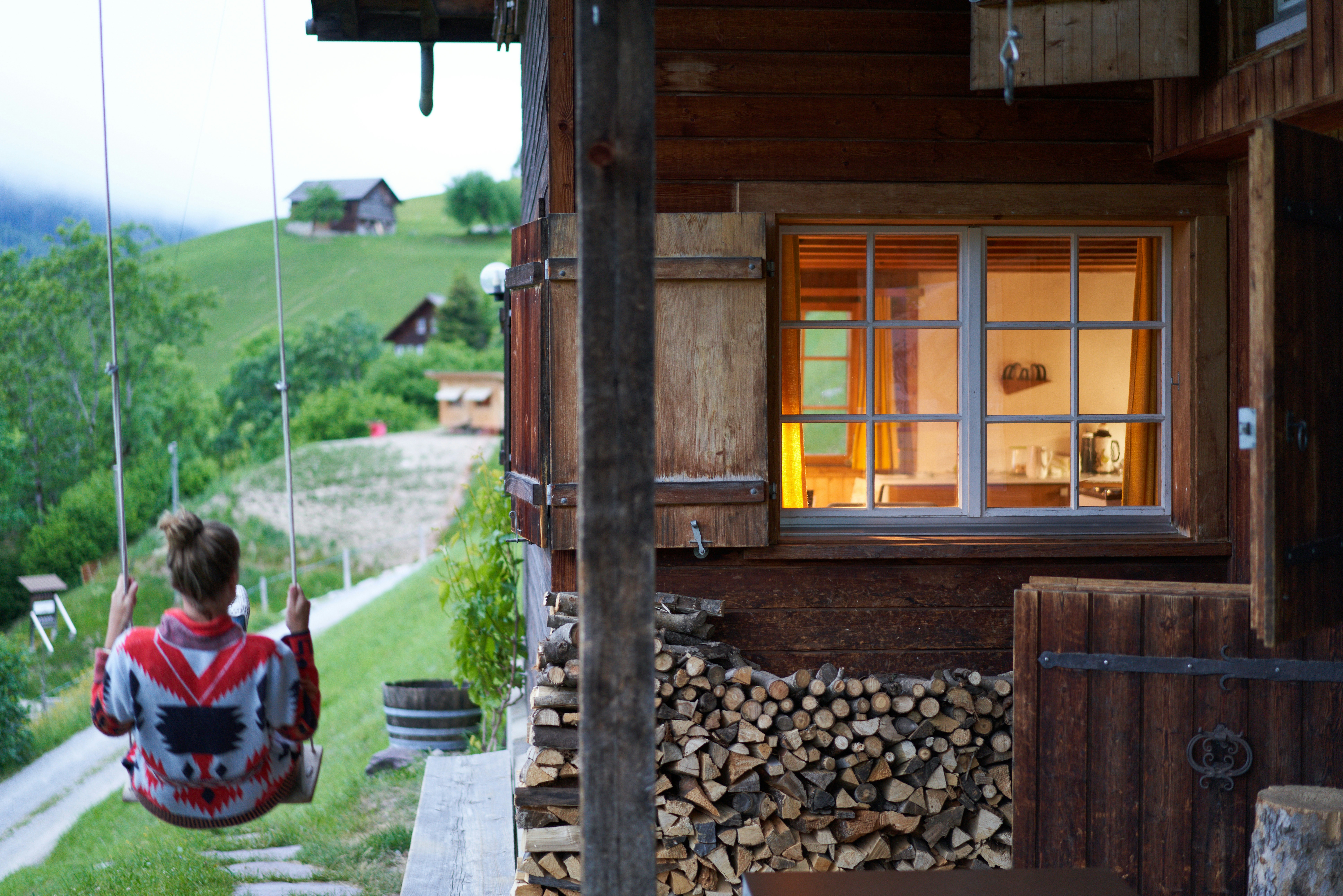 Valley Swing by a Cozy Log Chalet