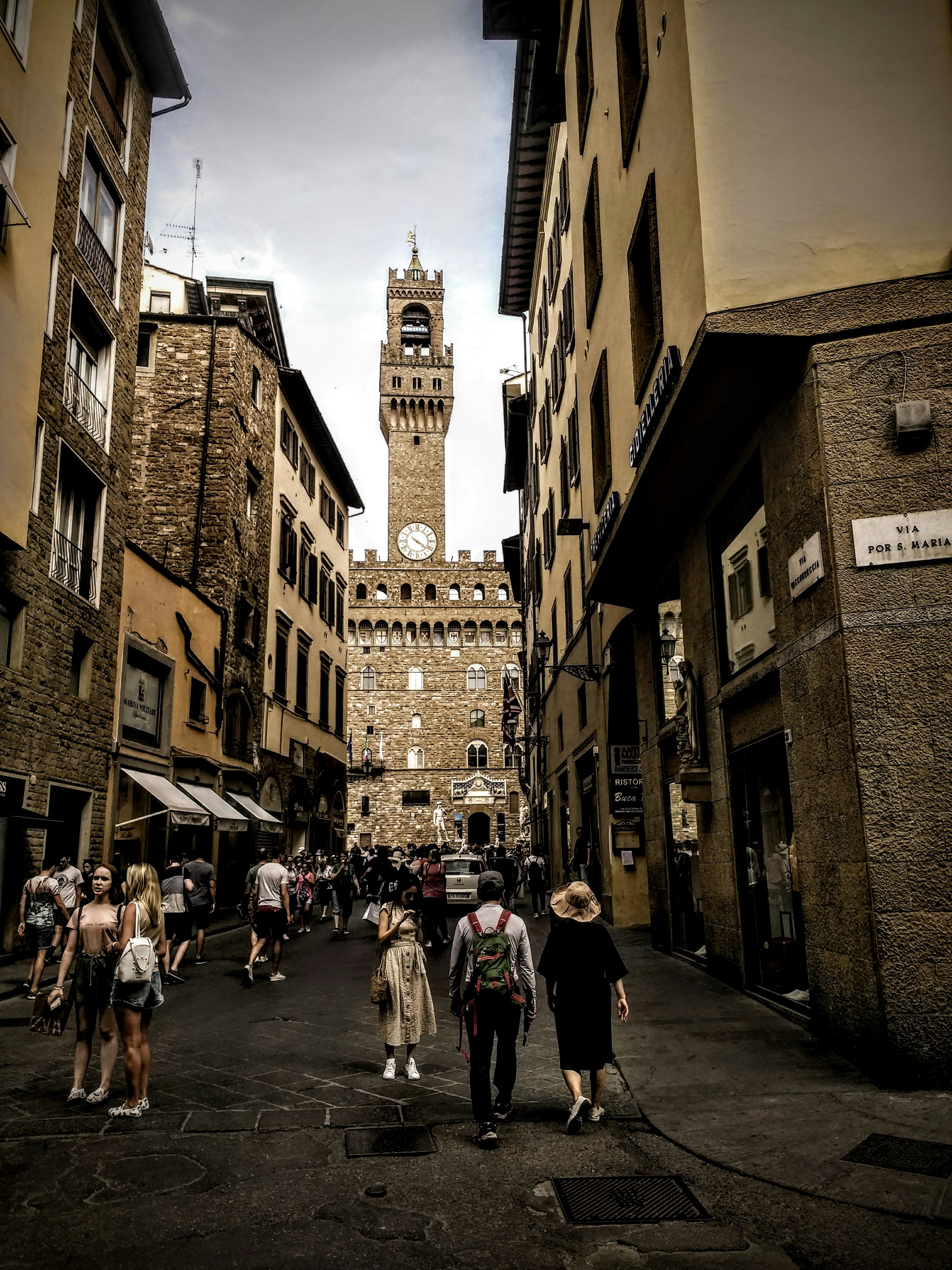 Chianti Lane: People and Palazzo in a Tuscan Street