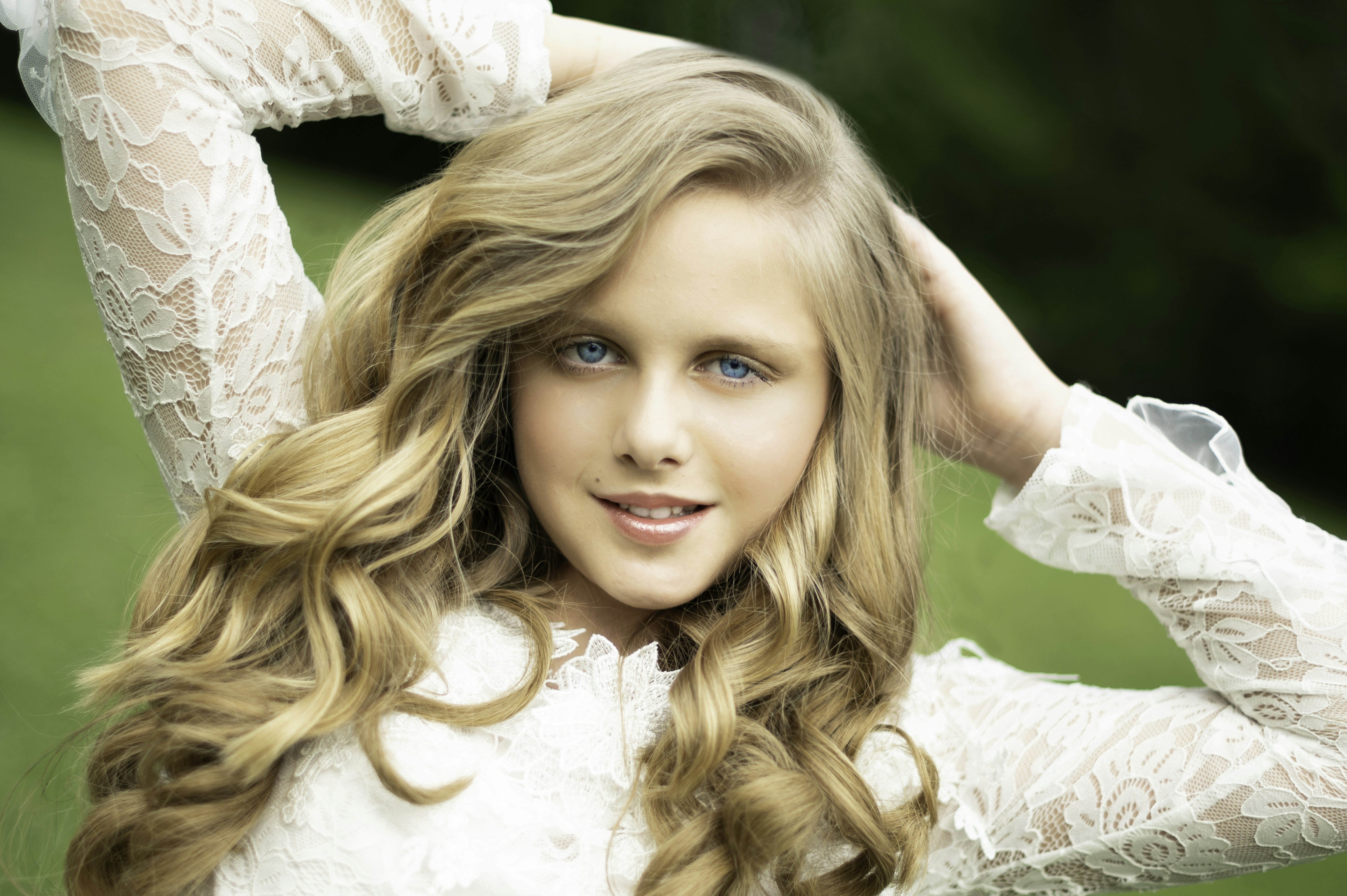 Girl in white floral dress smiling photo – Free Woman Image on Unsplash