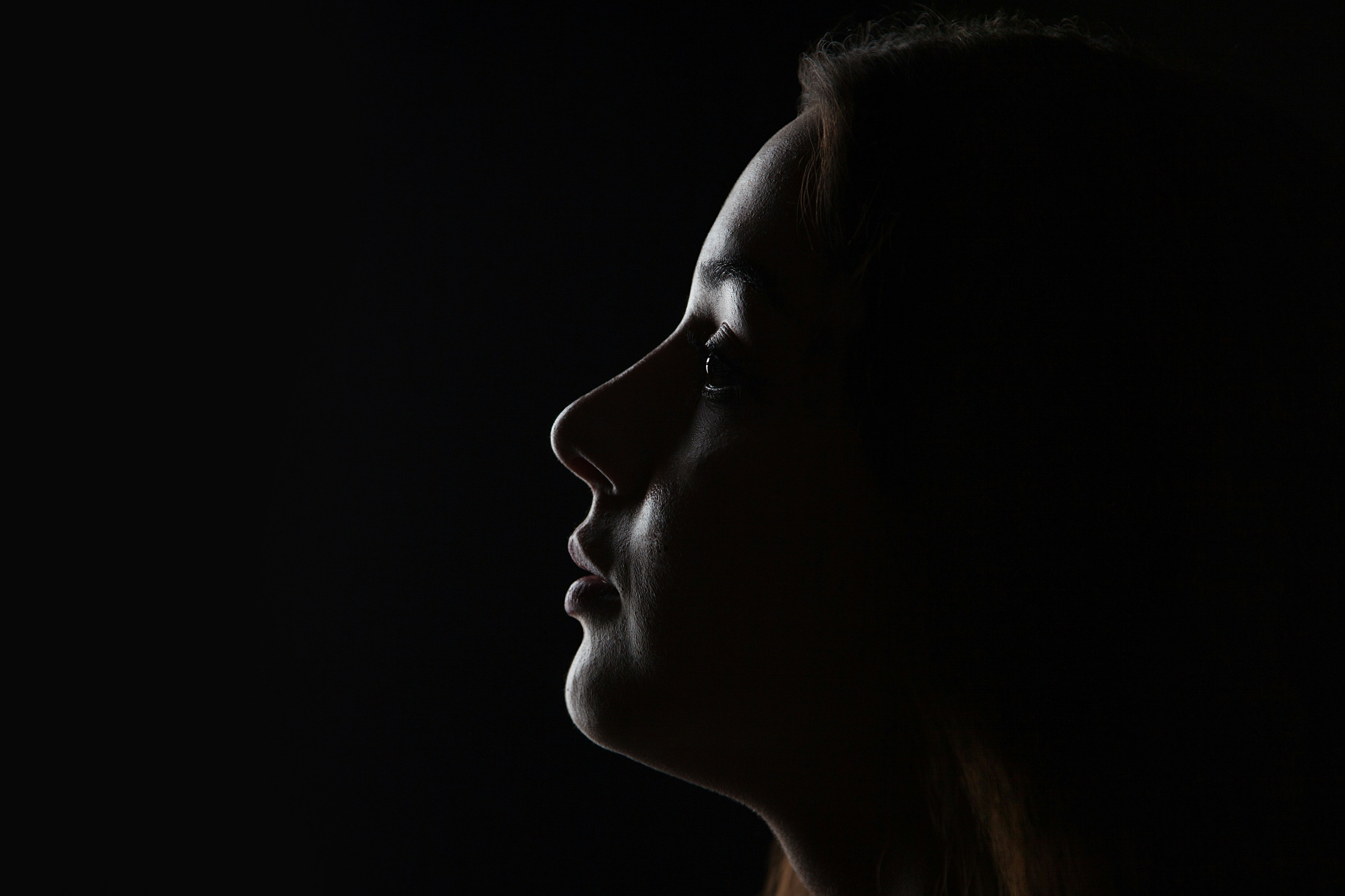 Womans face with black background photo – Free Indoors Image on Unsplash