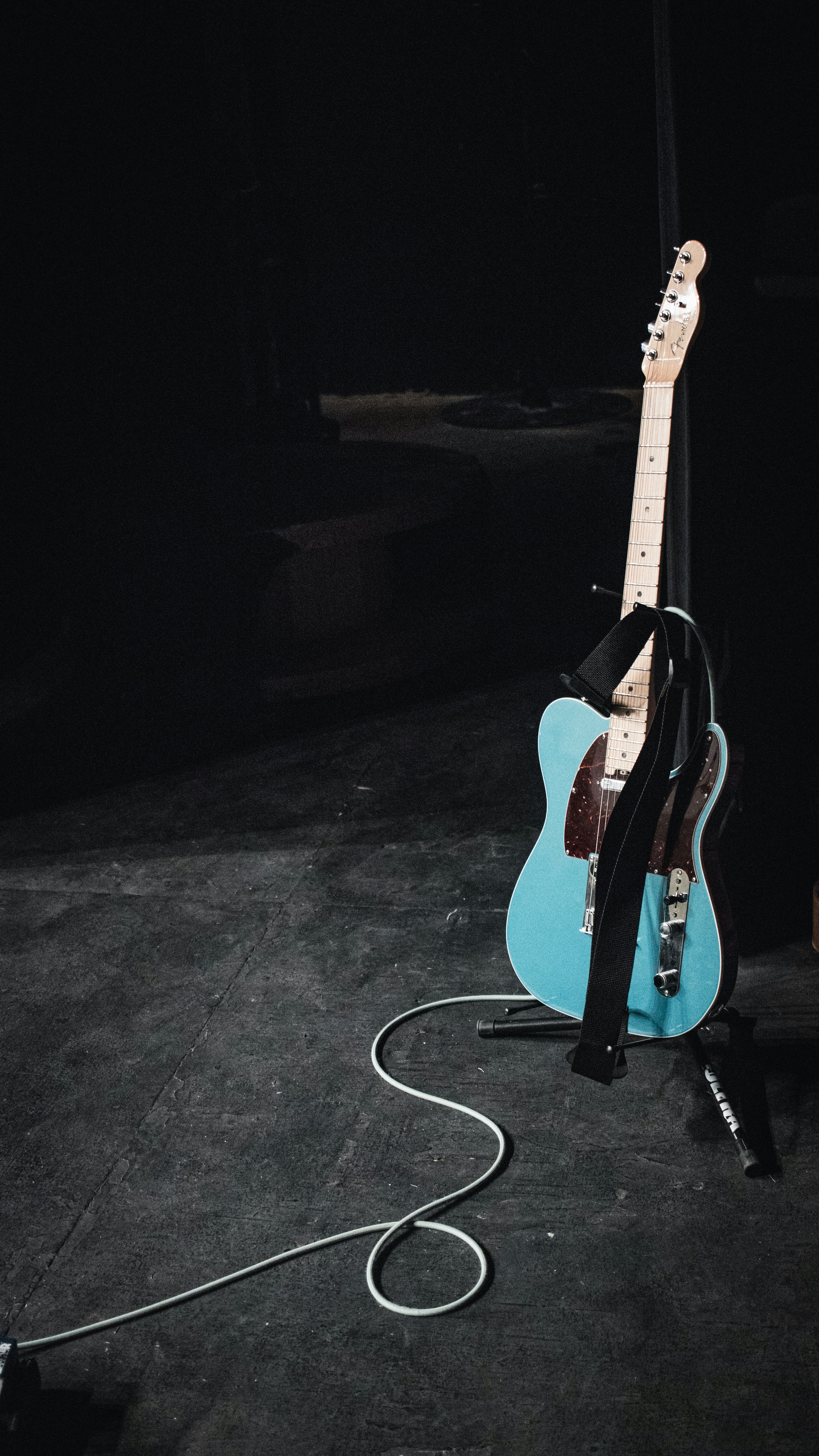 Israel Riojas (@wunsnarky) | Komunitas Foto Unsplash