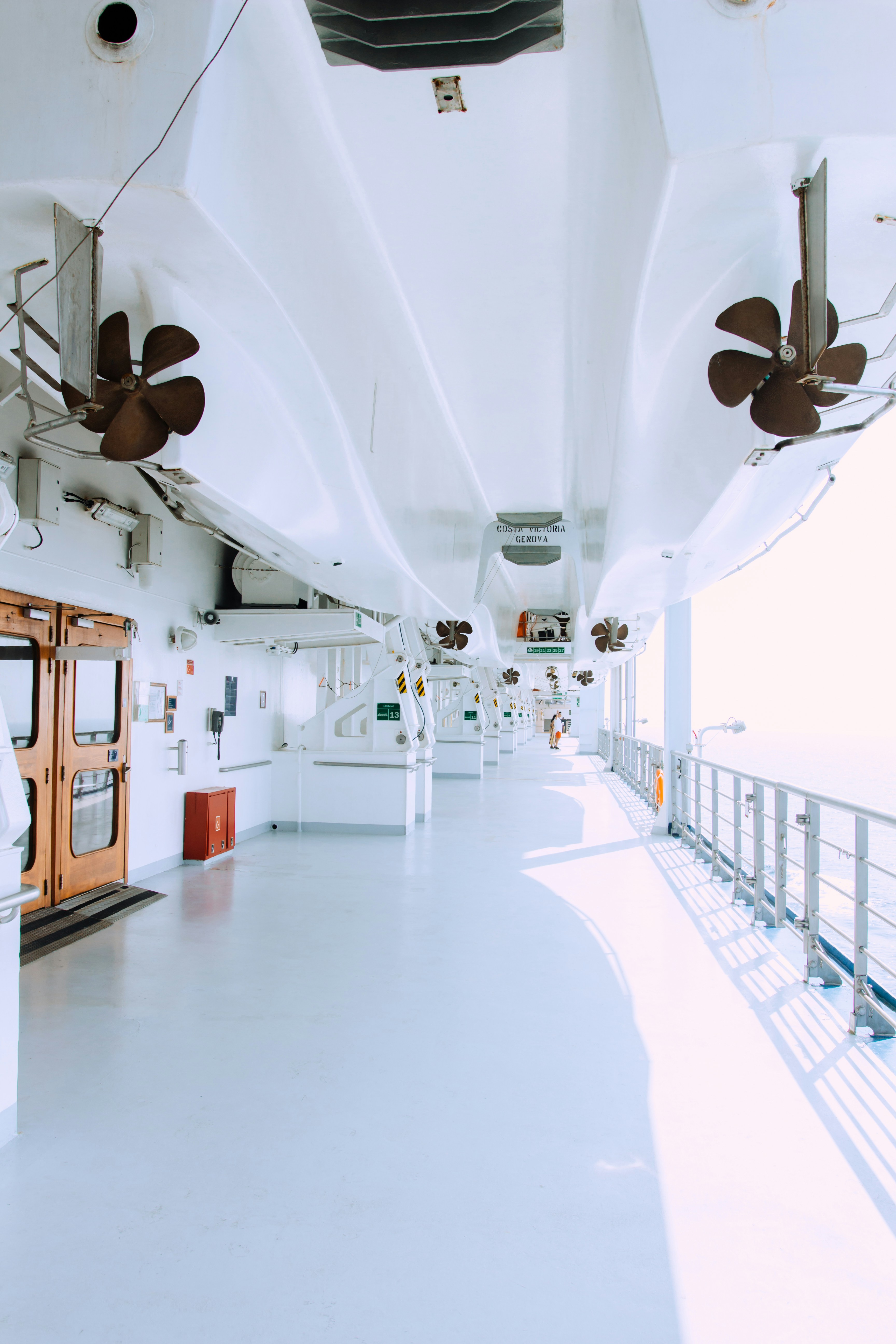 Empty Ship 