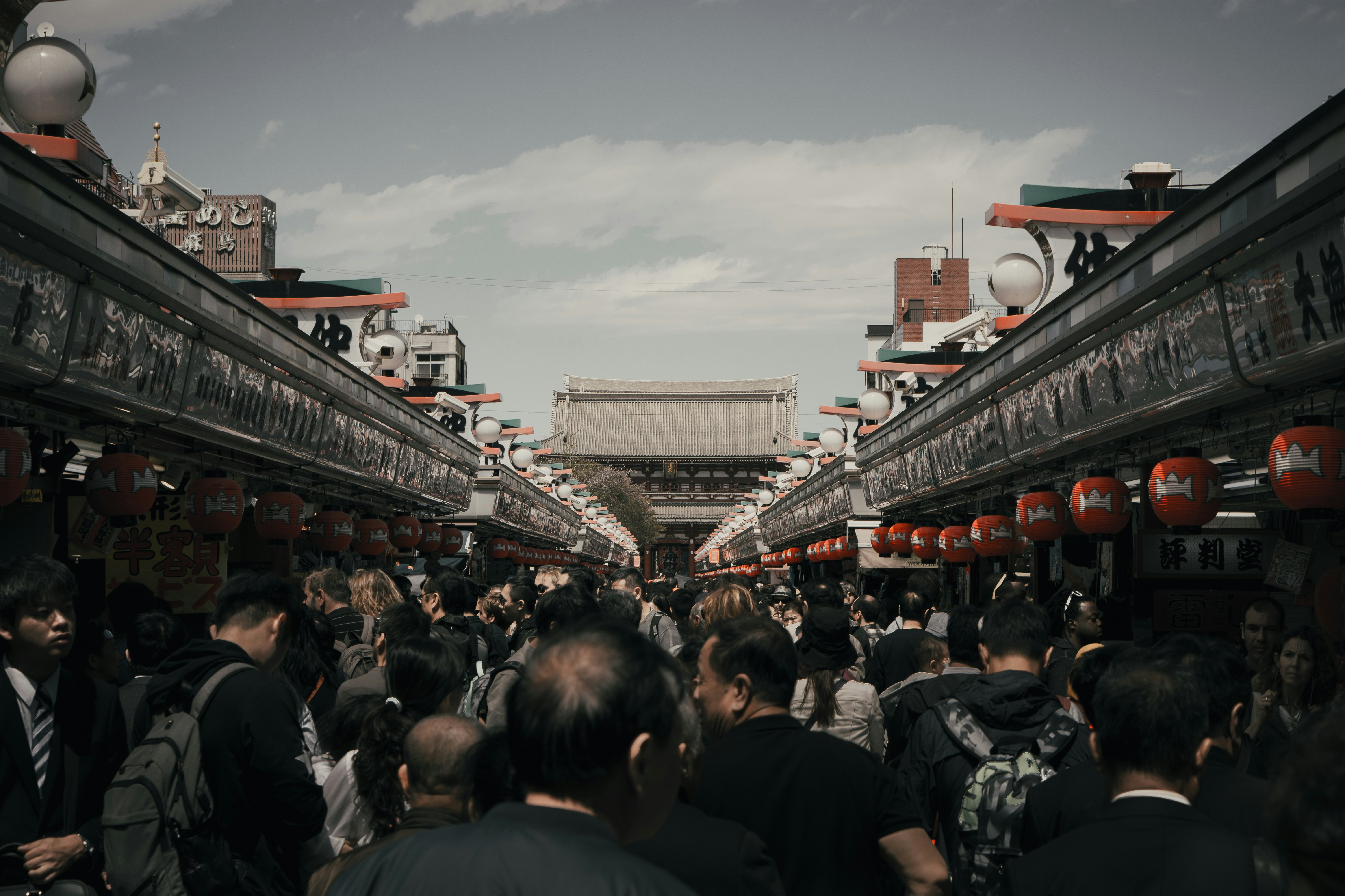 Lantern-Lined Convergence Toward a Distant Temple Gate