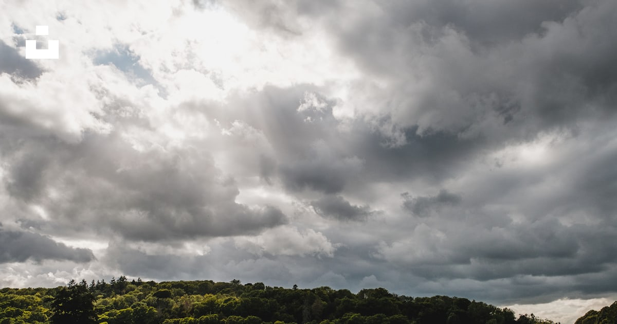 Green Grass Field Under Cloudy Sky During Daytime Photo Free Land