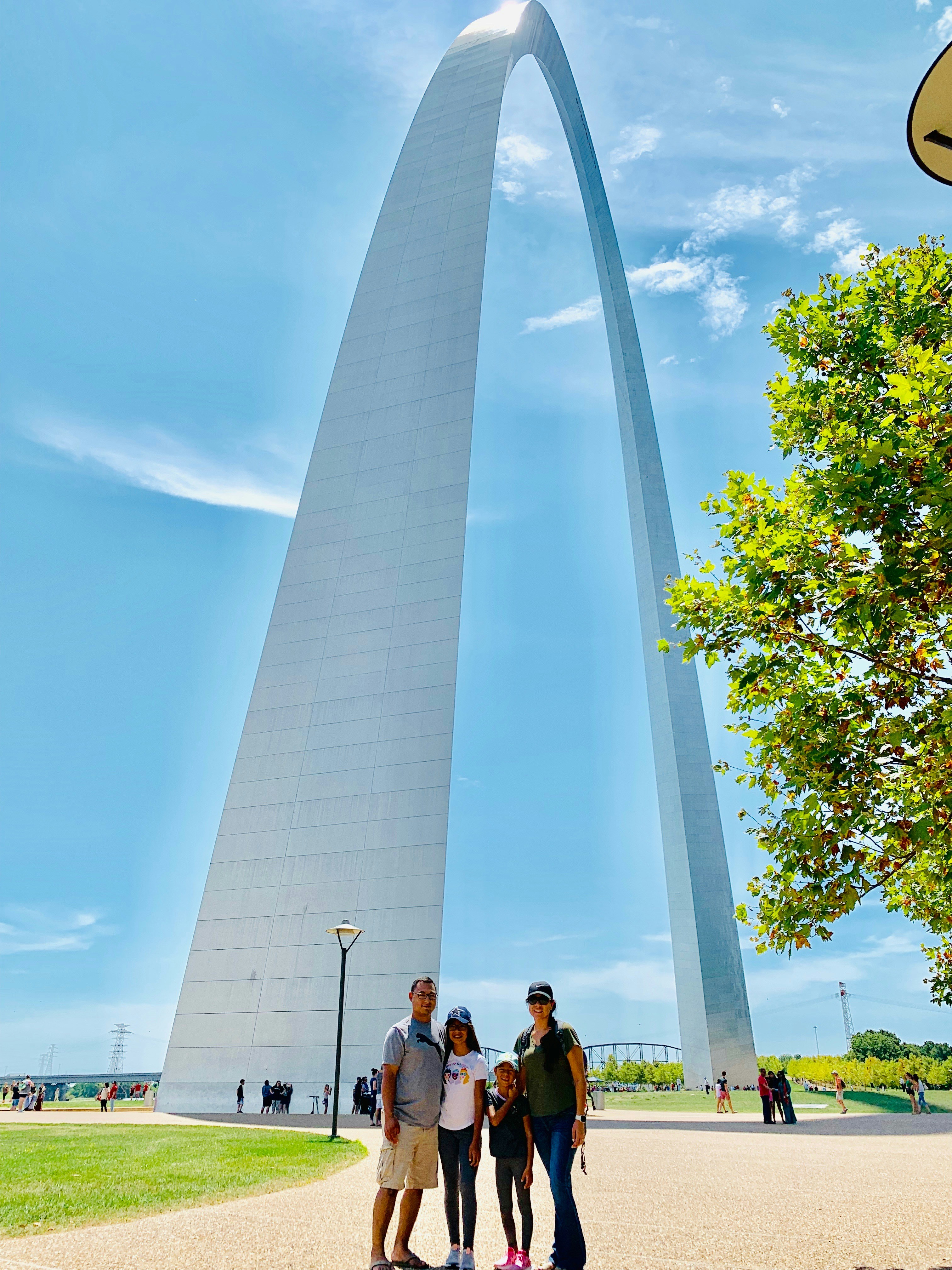 A Family Moment Beneath the Gateway Arch