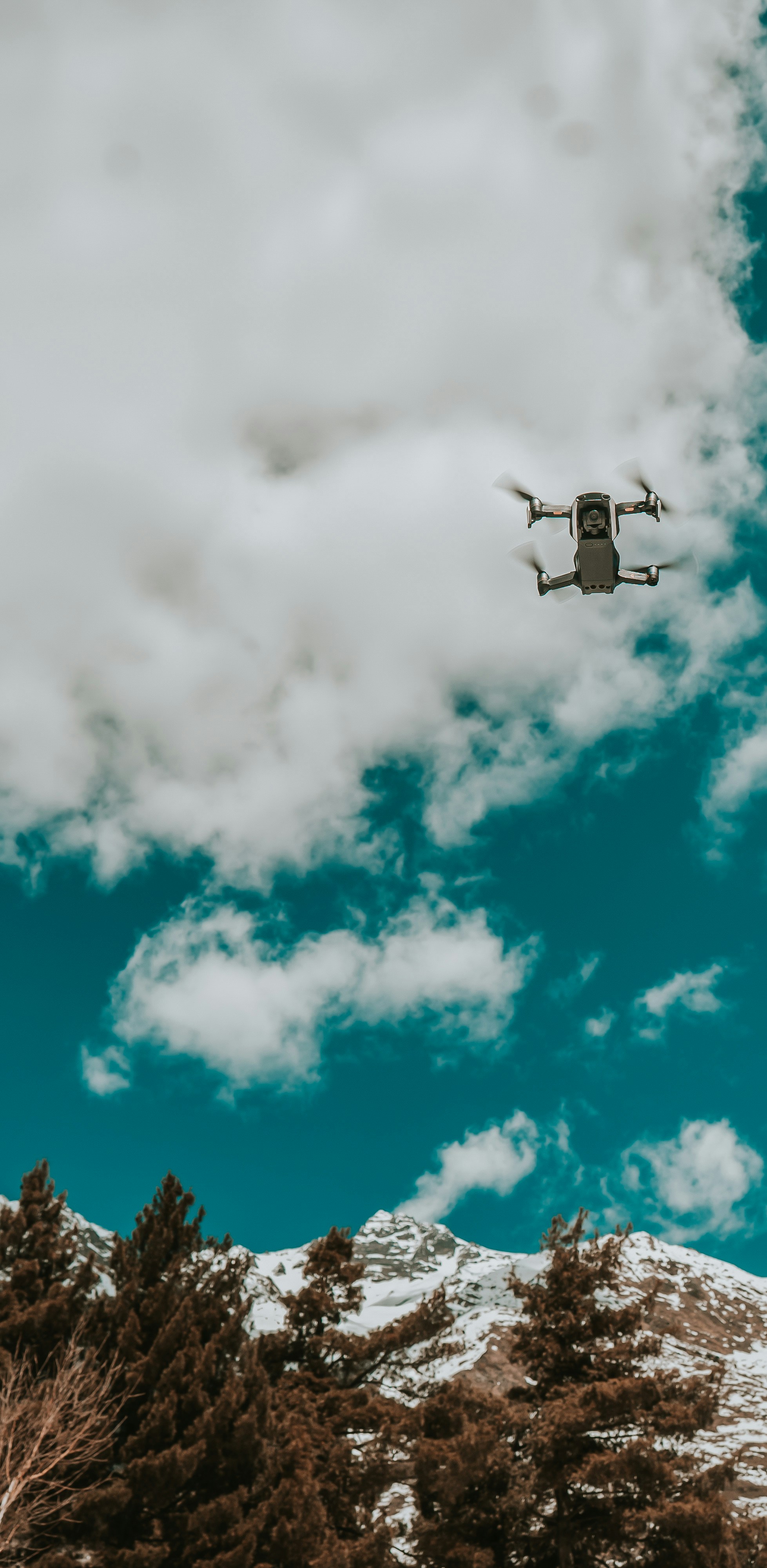 Drone Flying Pictures | Download Free Images on Unsplash