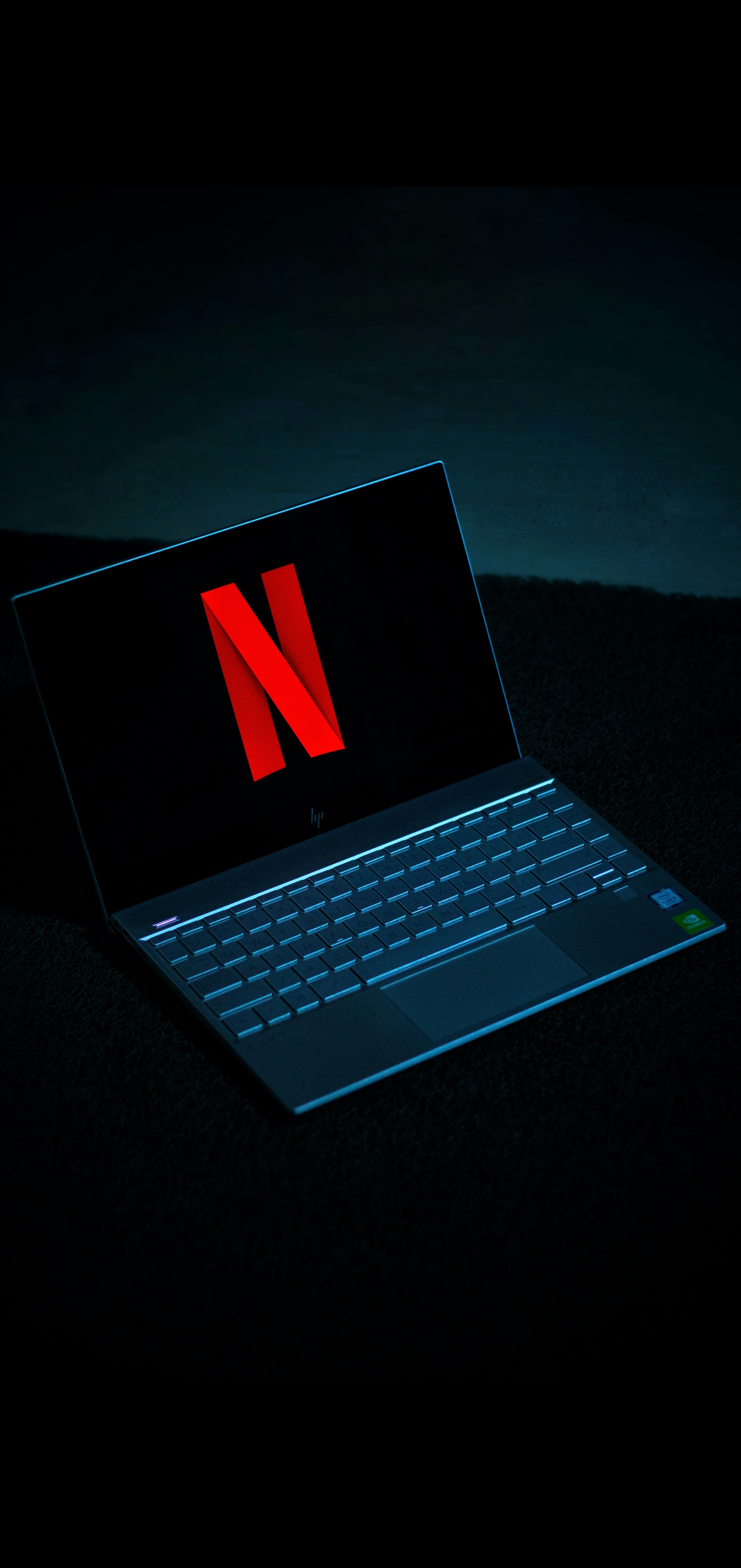 Netflix Glow: A Luminous Laptop in the Dark