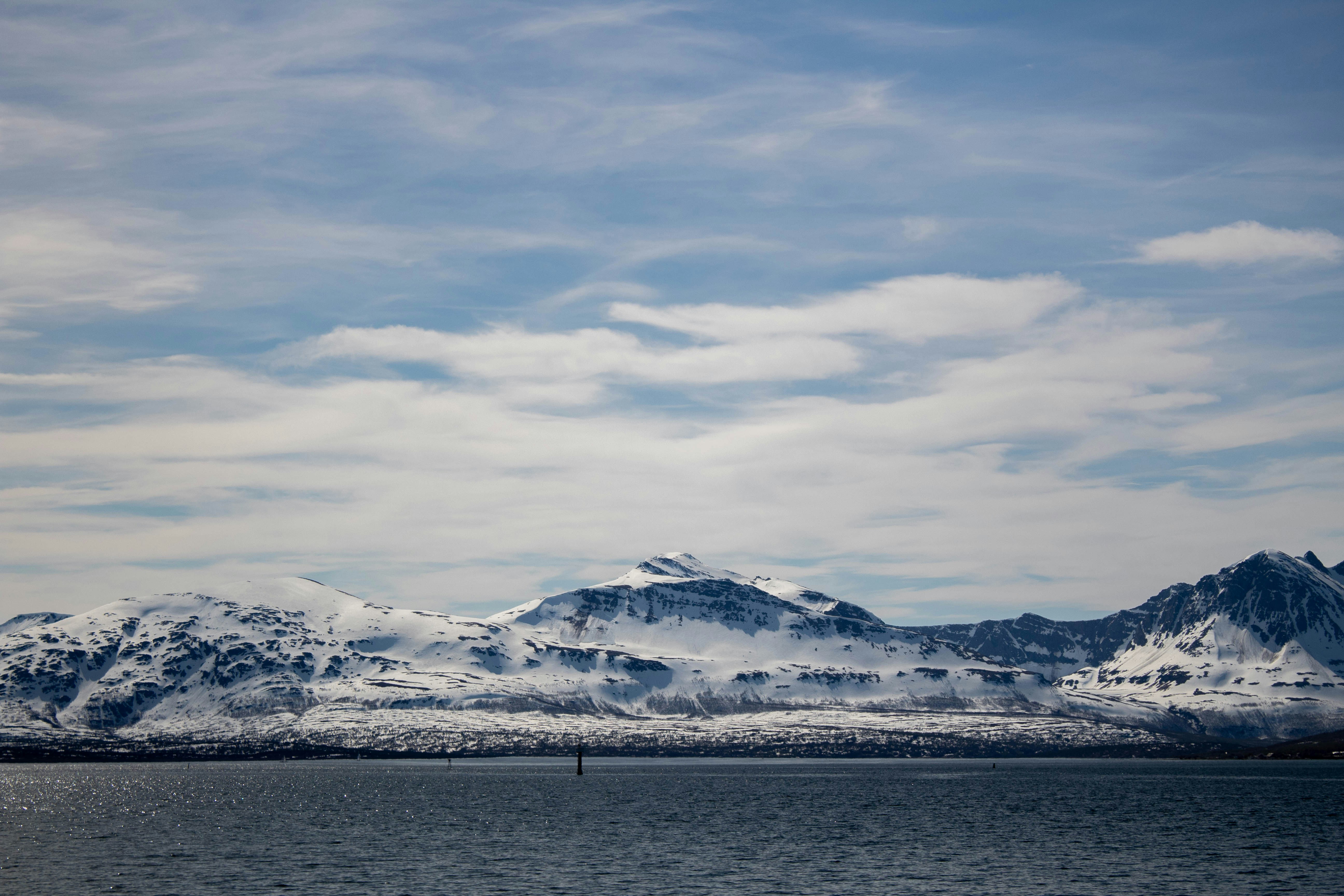 Tromso, Troms, NO Climate Zone, Monthly Averages, Historical Weather Data