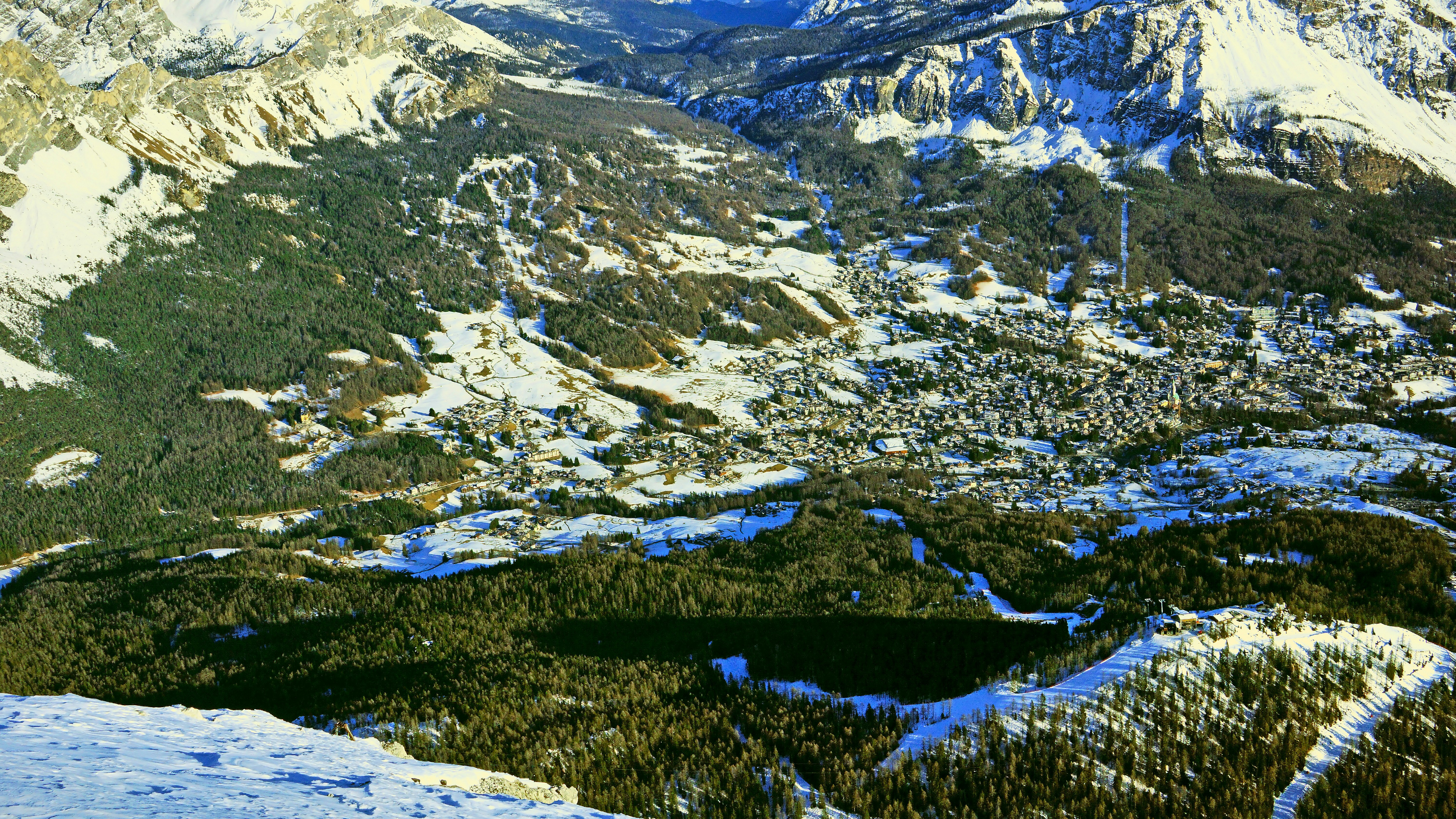 Snowbound Spine: A Quiet Corridor Winding Between Granite and Pine