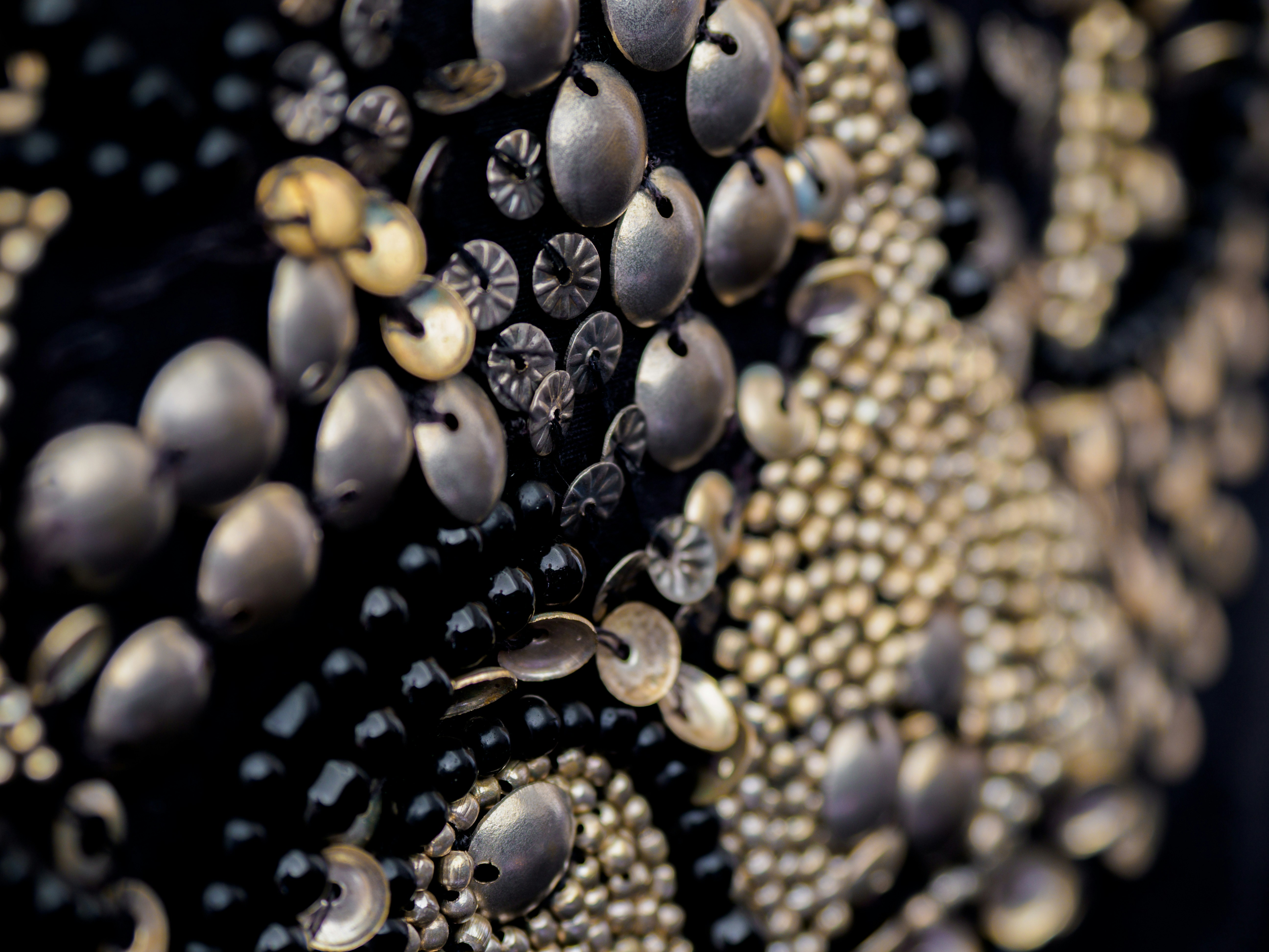 Fruits ronds noirs et jaunes photo – Photo Accessoires Gratuite sur ...