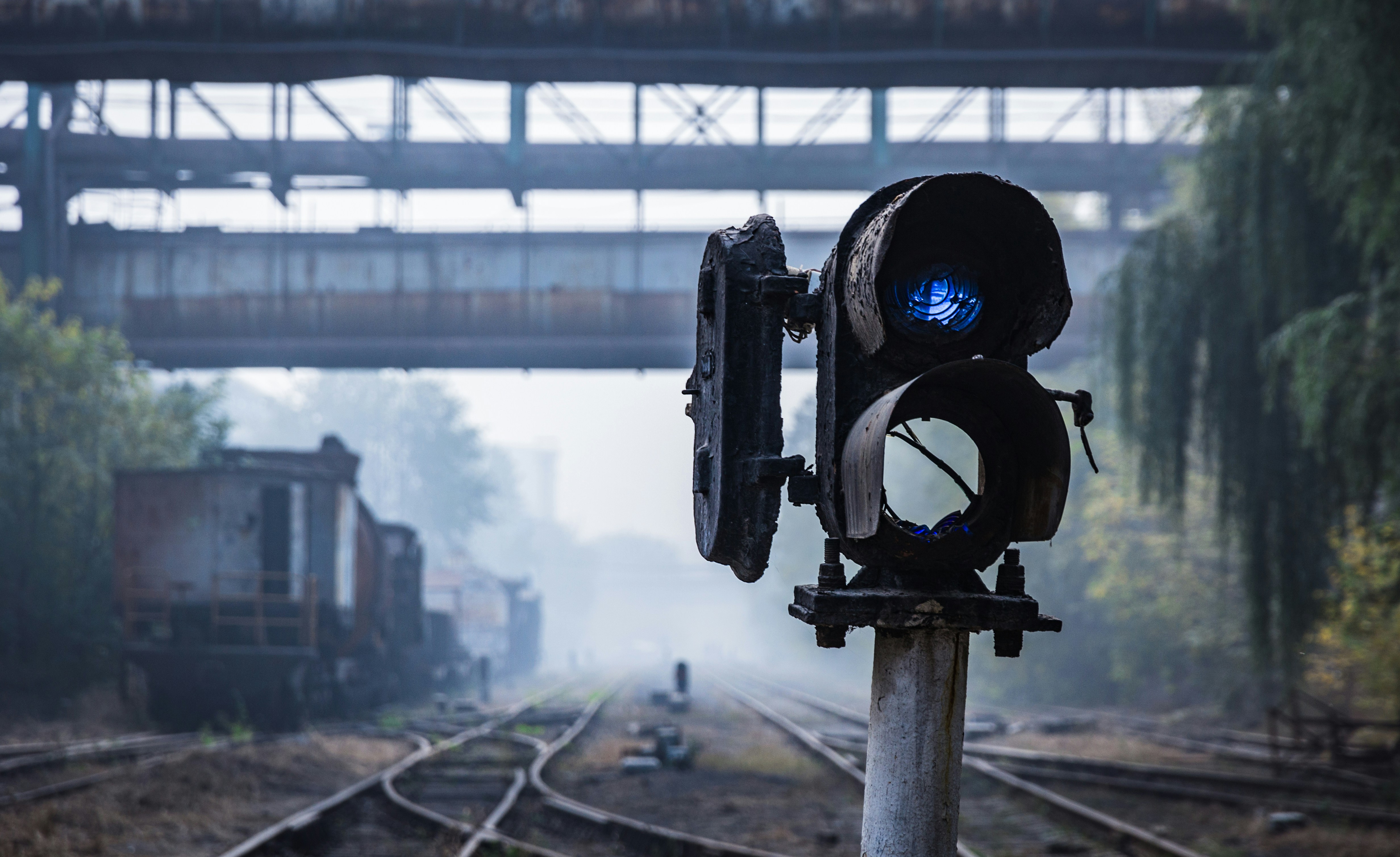 Black and gray traffic light photo – Free Rail Image on Unsplash