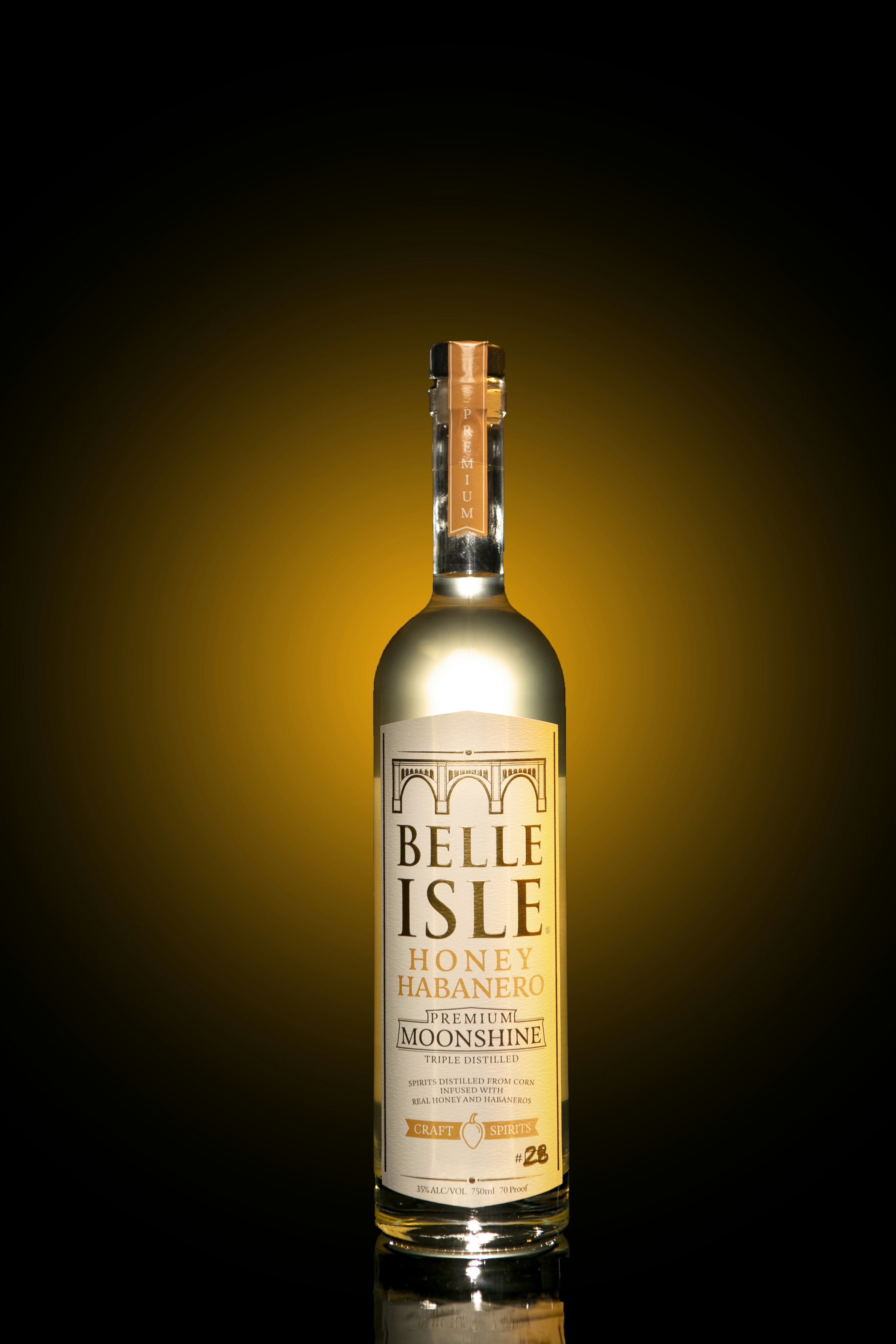 Hazel Glow: Belle Isle Honey Liqueur in Spotlight