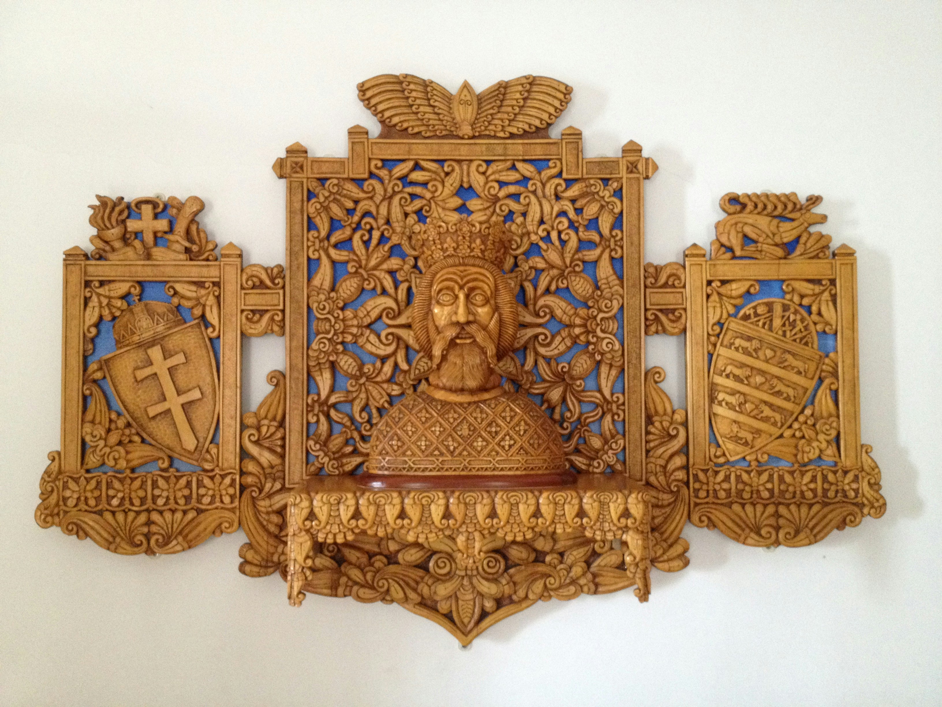 Majestic Woodwork: A Regal Tribute