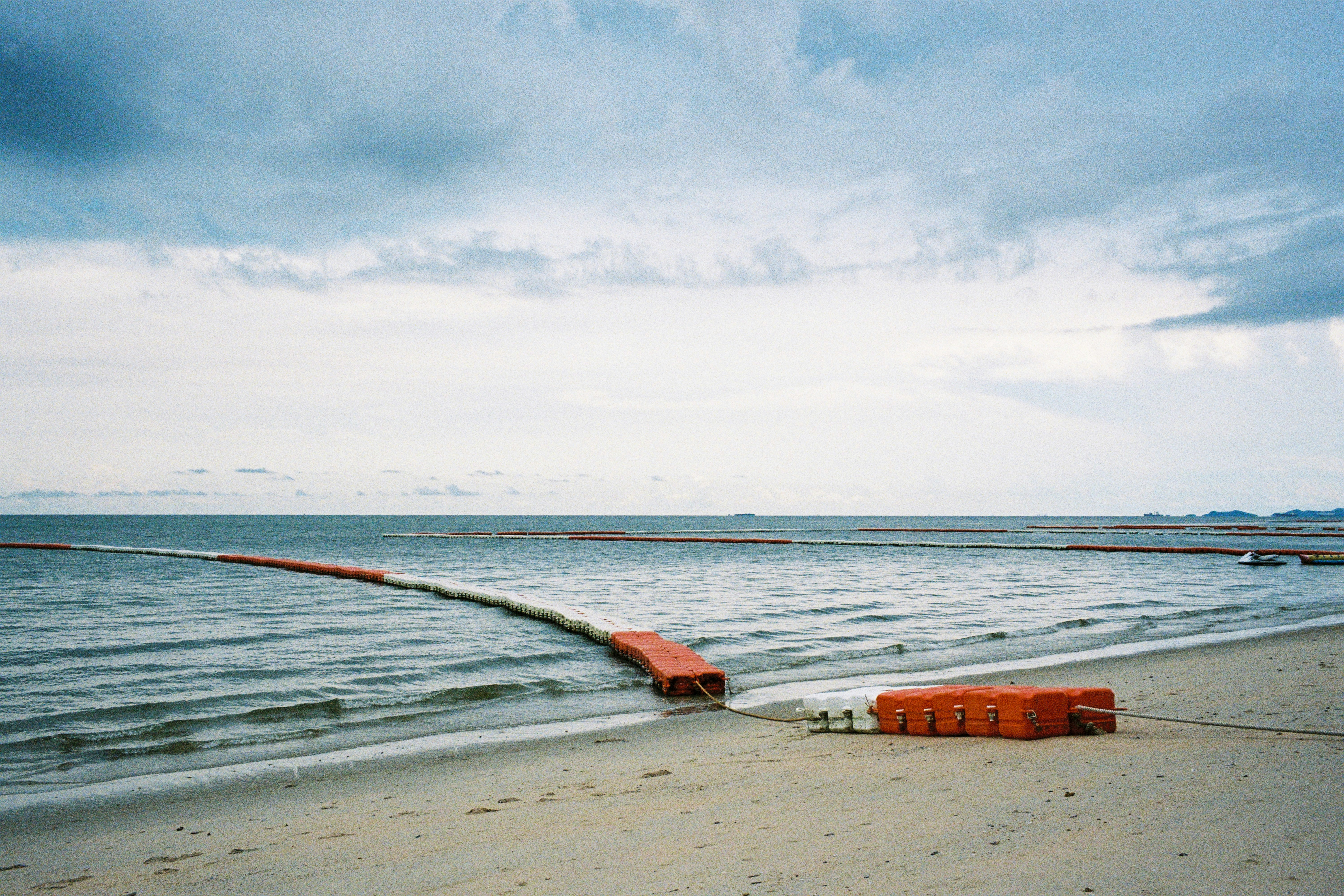 People lying on beach shore during daytime photo – Free Chon buri Image ...