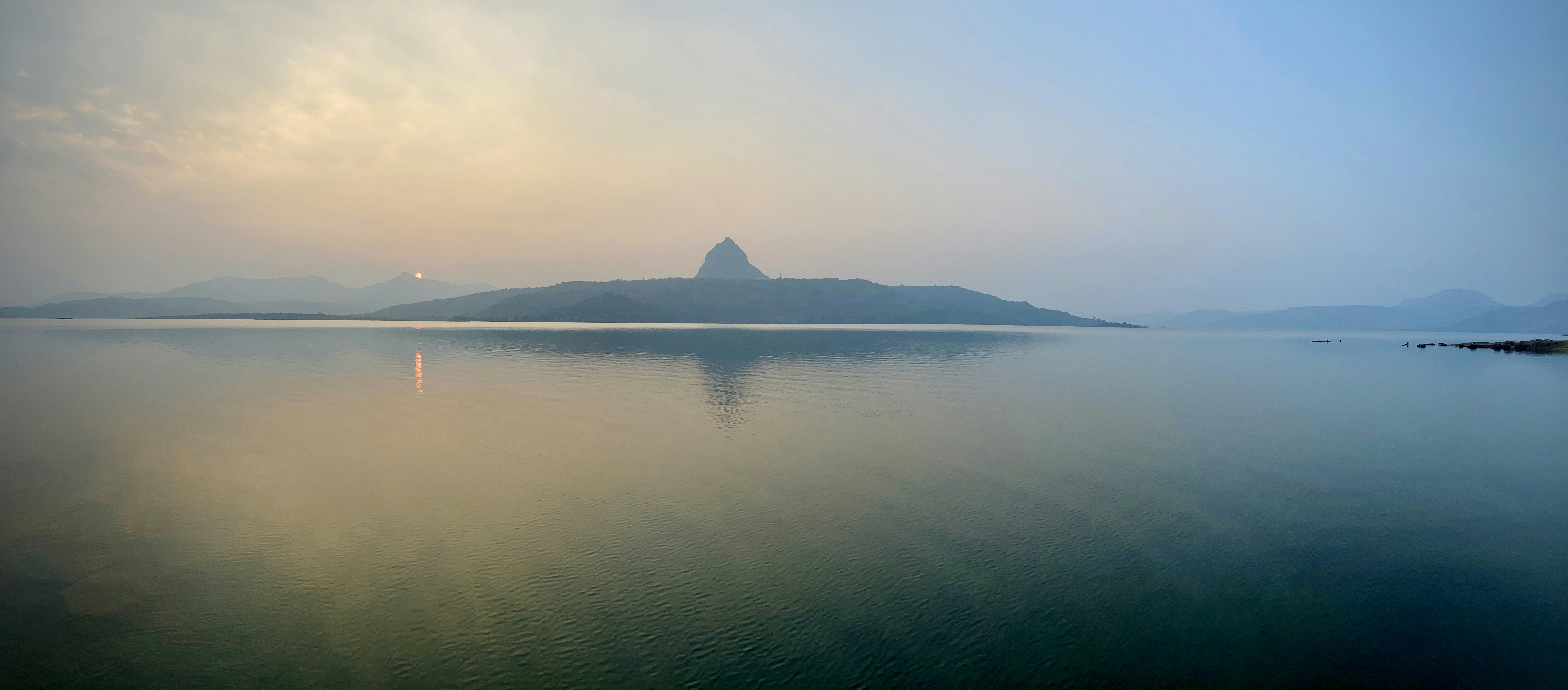 Tranquil Reflections at Dusk