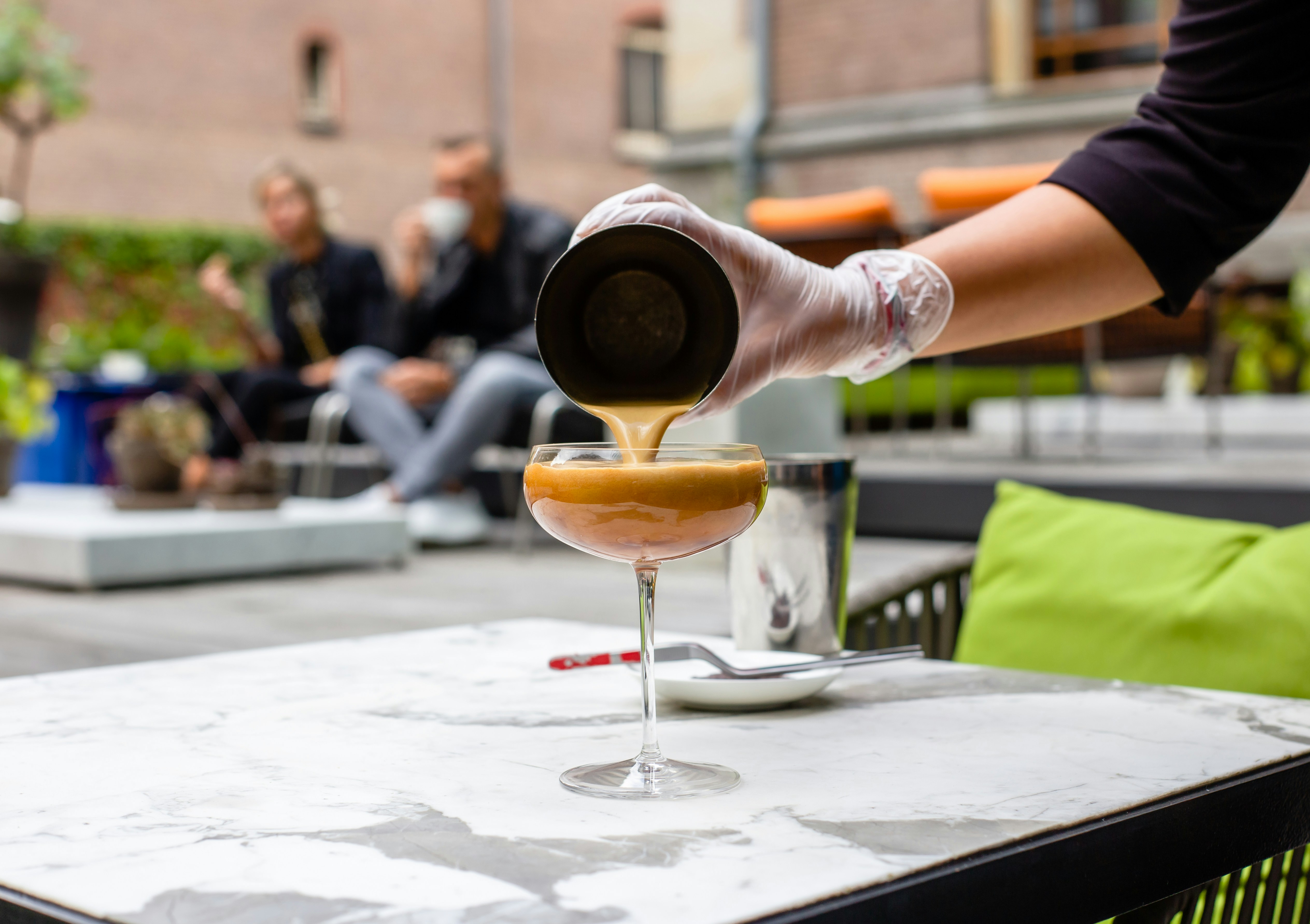 Artful Pour in an Urban Oasis